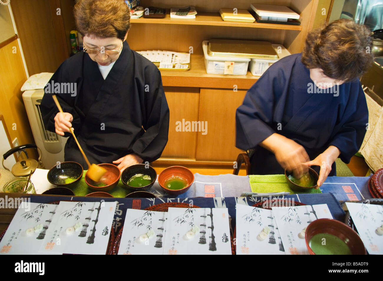 Green tea being made for Tea Ceremony at Hokoku-ji Temple, Kamakura ...