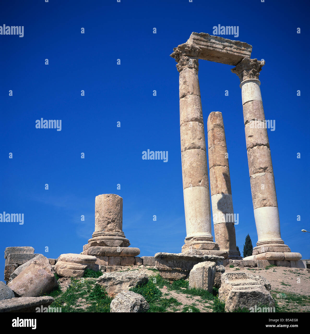 Columns of the roman temple hi-res stock photography and images - Alamy