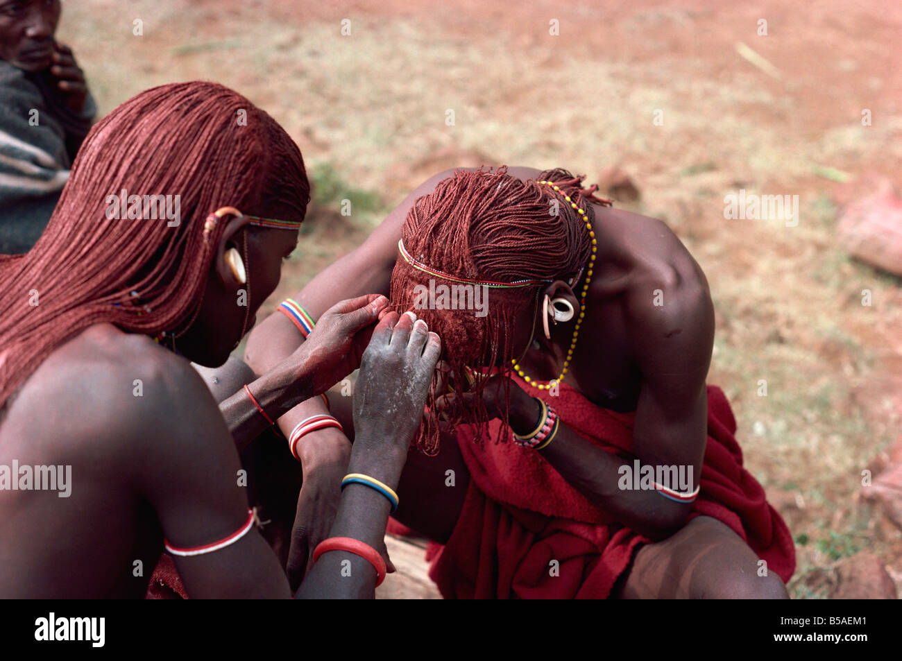 Braiding hair africa hi-res stock photography and images - Alamy