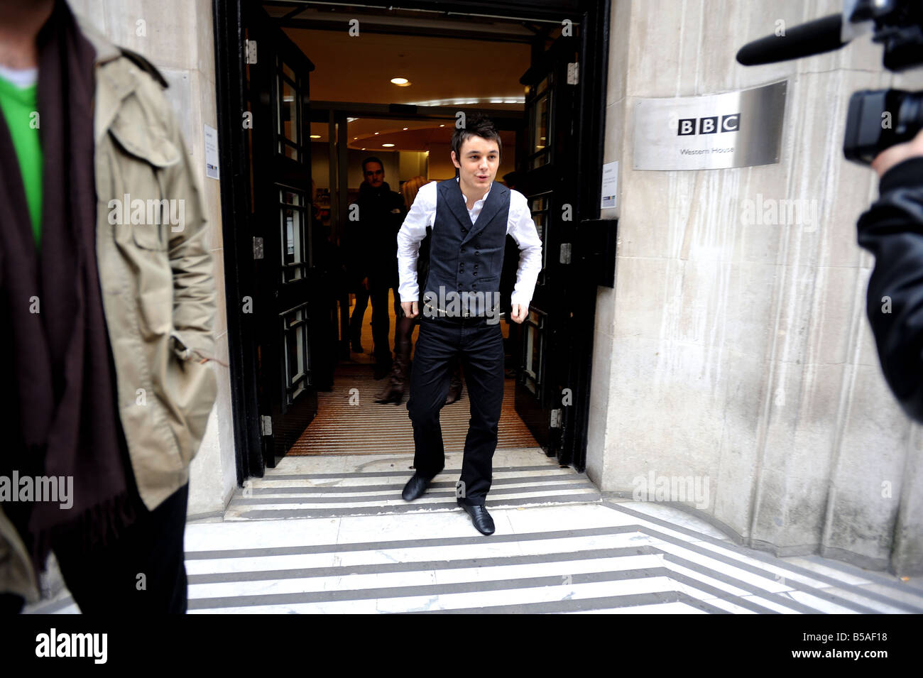 LEAVING RADIO 2 A day in the life of Leon Jackson who won a 1million ...