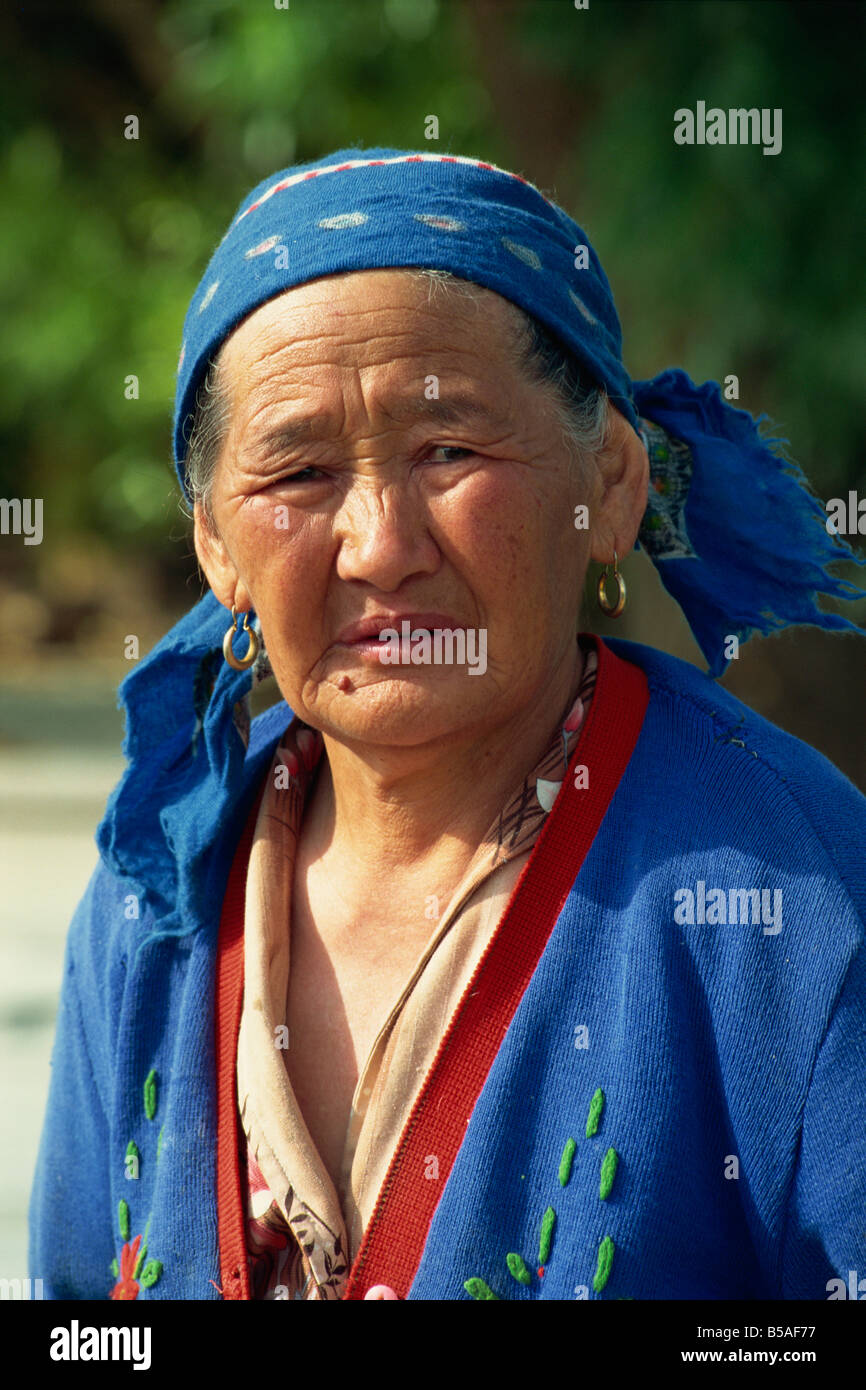 Kirghiz women hi-res stock photography and images - Alamy