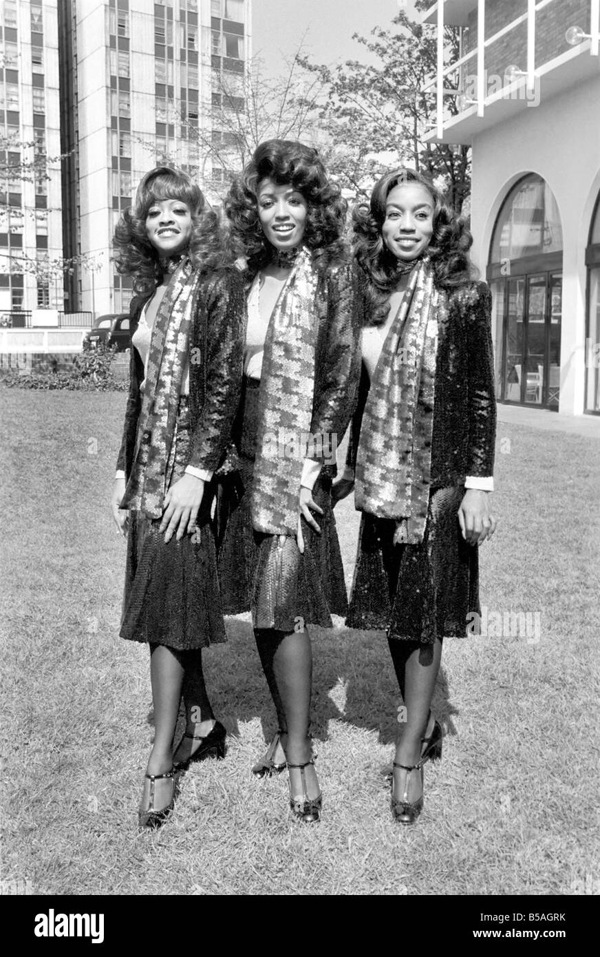 The three degrees singers hi-res stock photography and images - Alamy