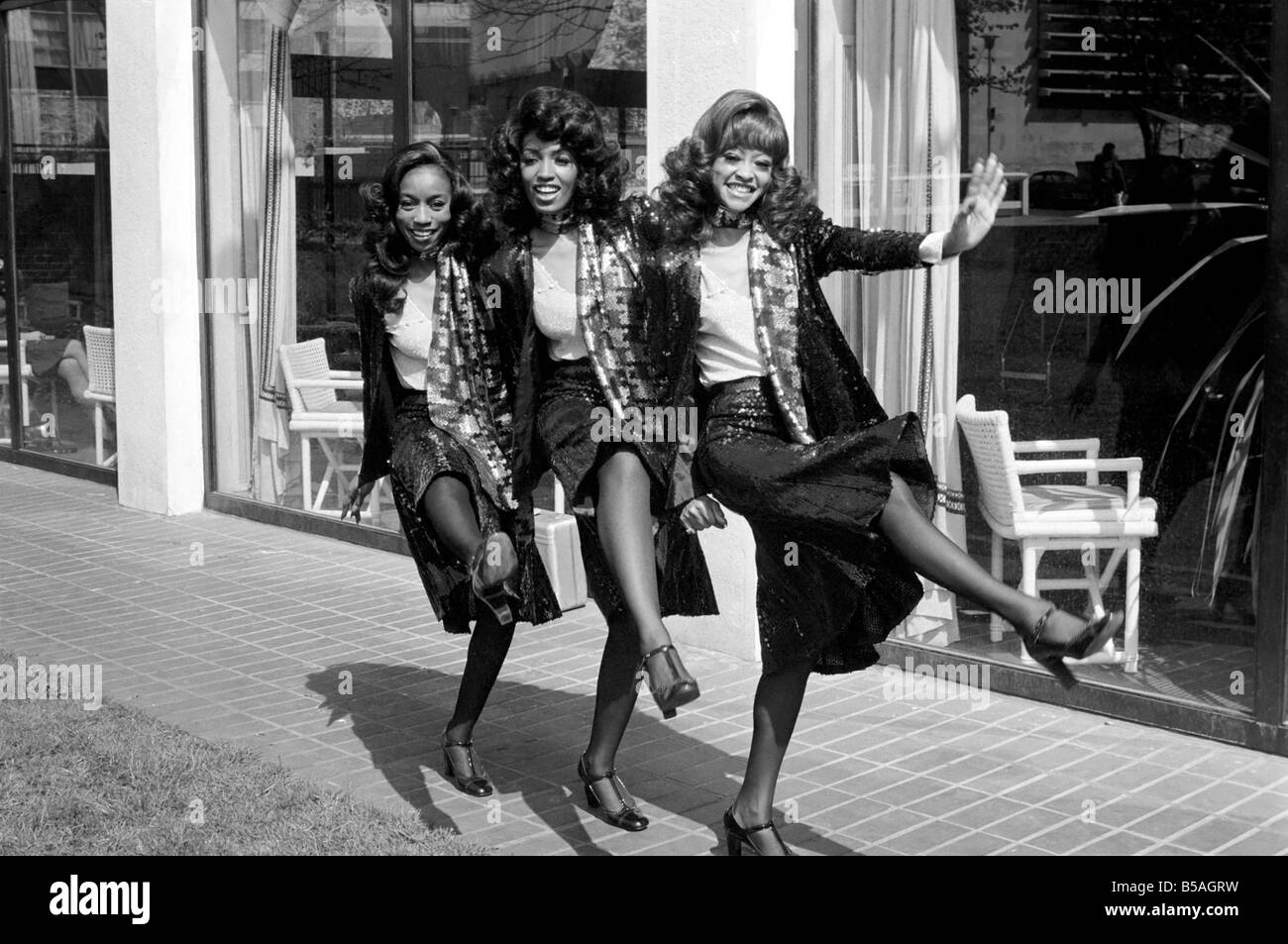 The three degrees singers hi-res stock photography and images - Alamy