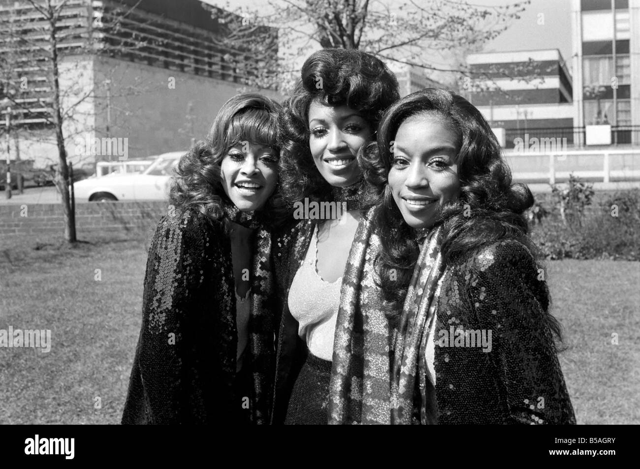 The three degrees singers hi-res stock photography and images - Alamy