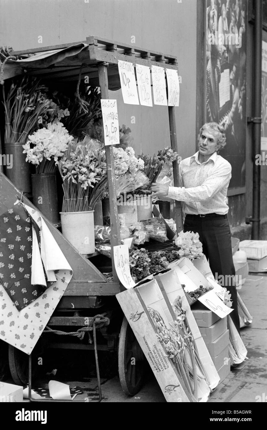 Buster edwards hi-res stock photography and images - Alamy