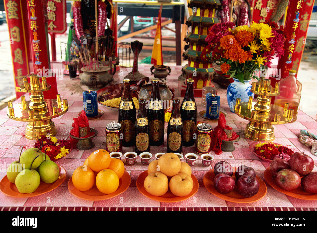 Chinese temples in malaysia hi-res stock photography and images - Alamy
