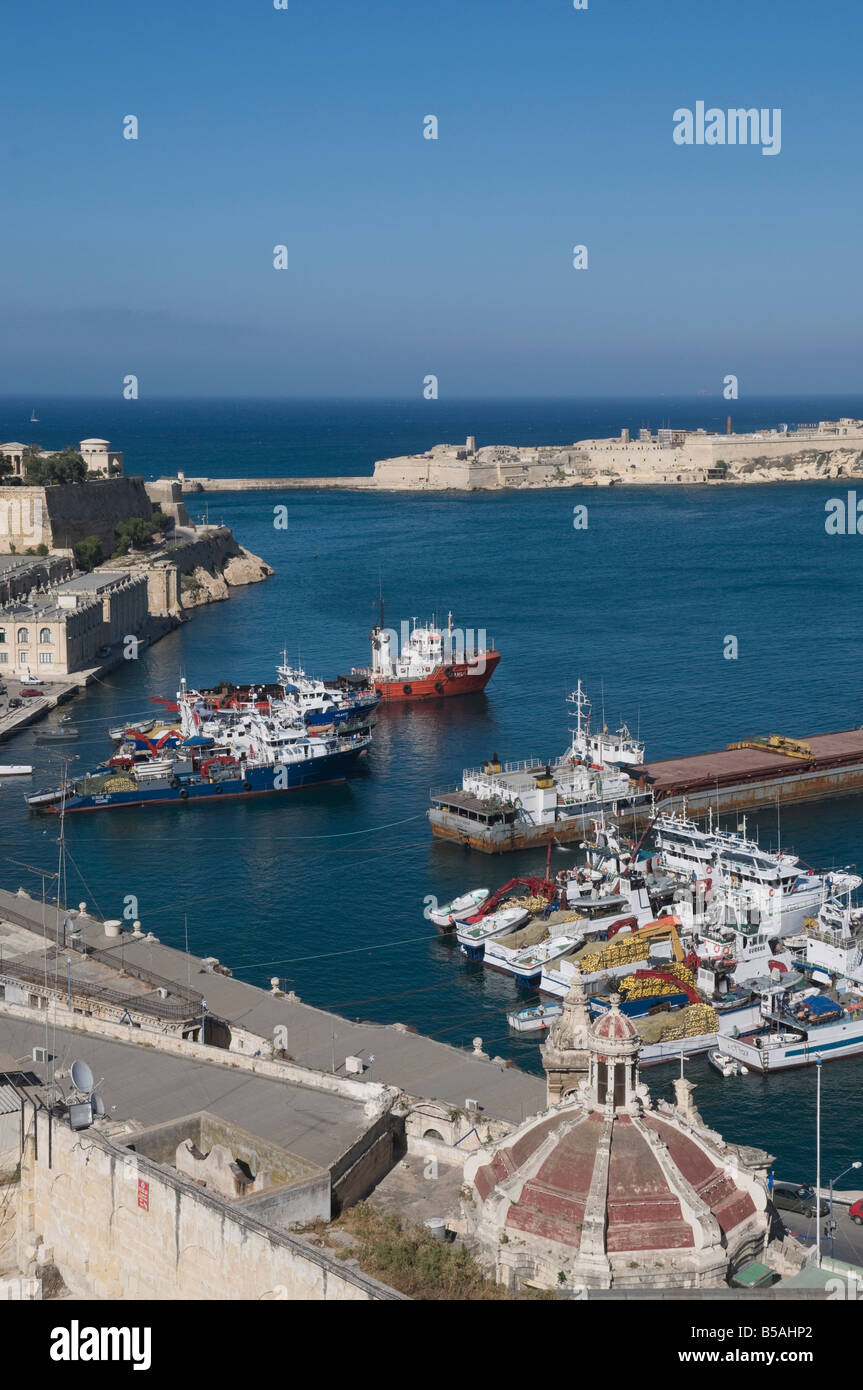 Grand harbour hi-res stock photography and images - Alamy