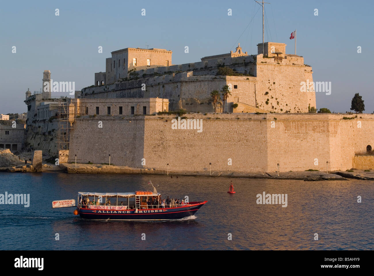 Fortress of the Three Cities (Cospicua, Senglea and Vitoriosa), Malta ...