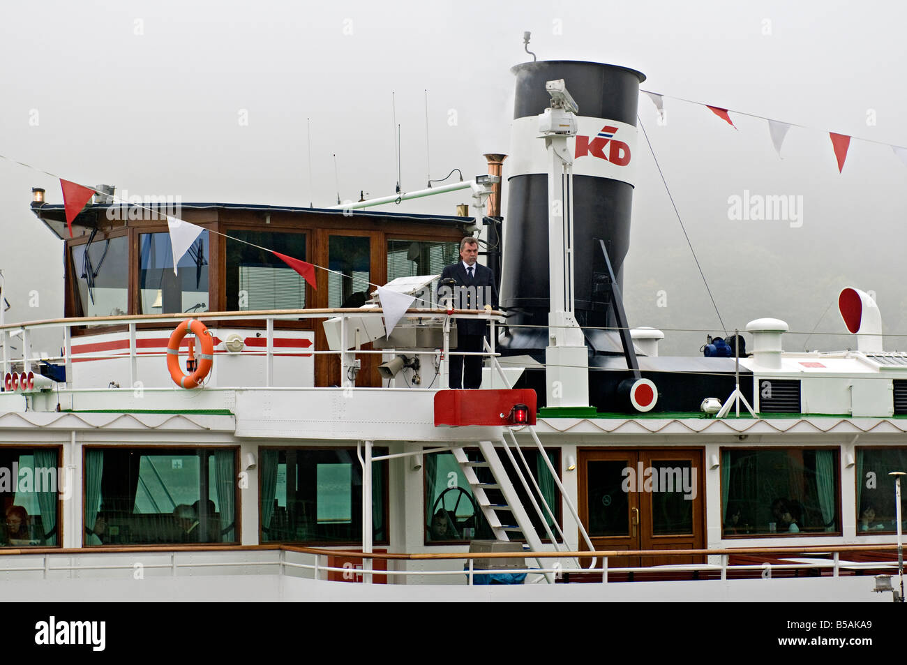 Paddle steam ship hi-res stock photography and images - Alamy