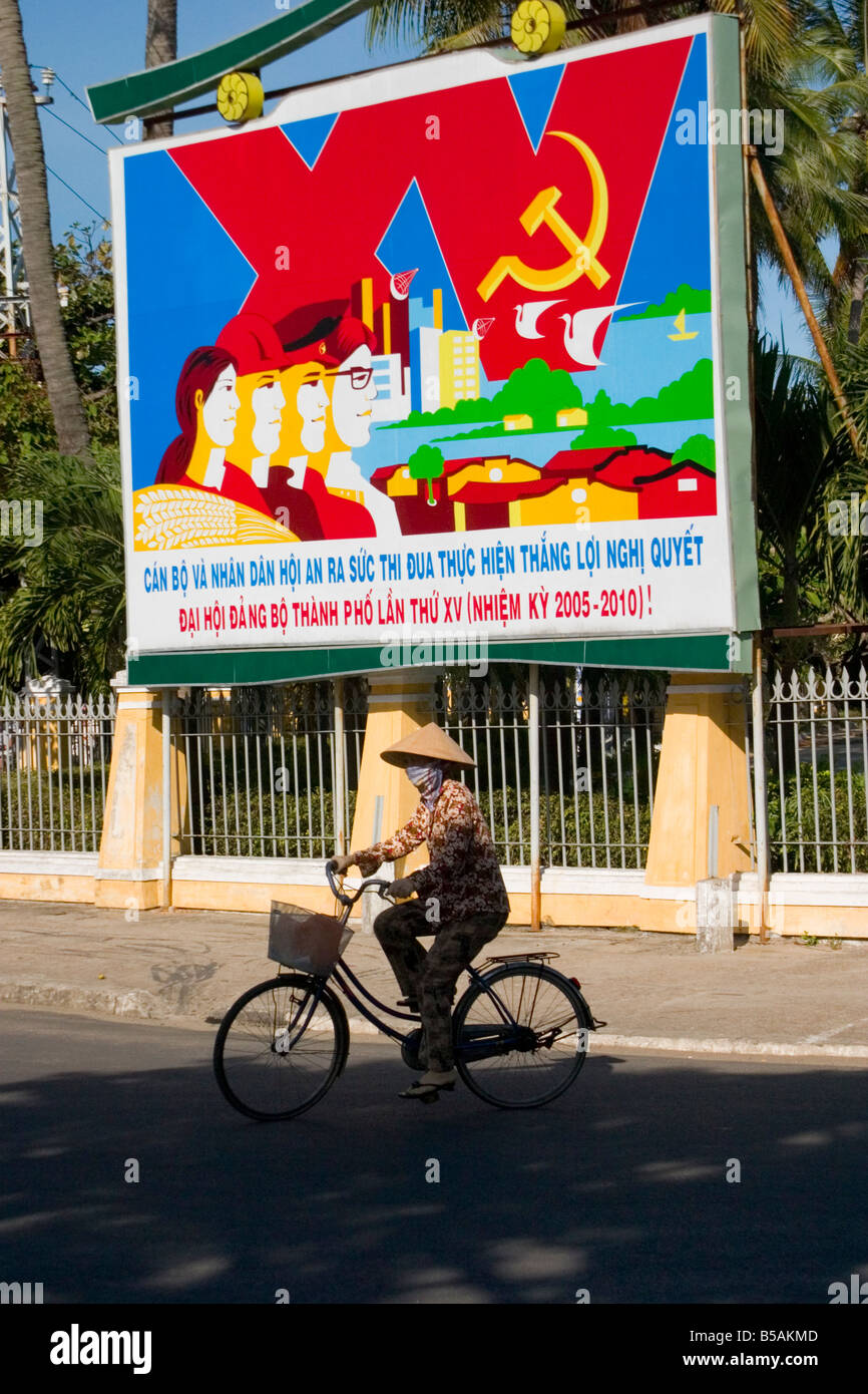 Communist poster hoi vietnam hi-res stock photography and images - Alamy