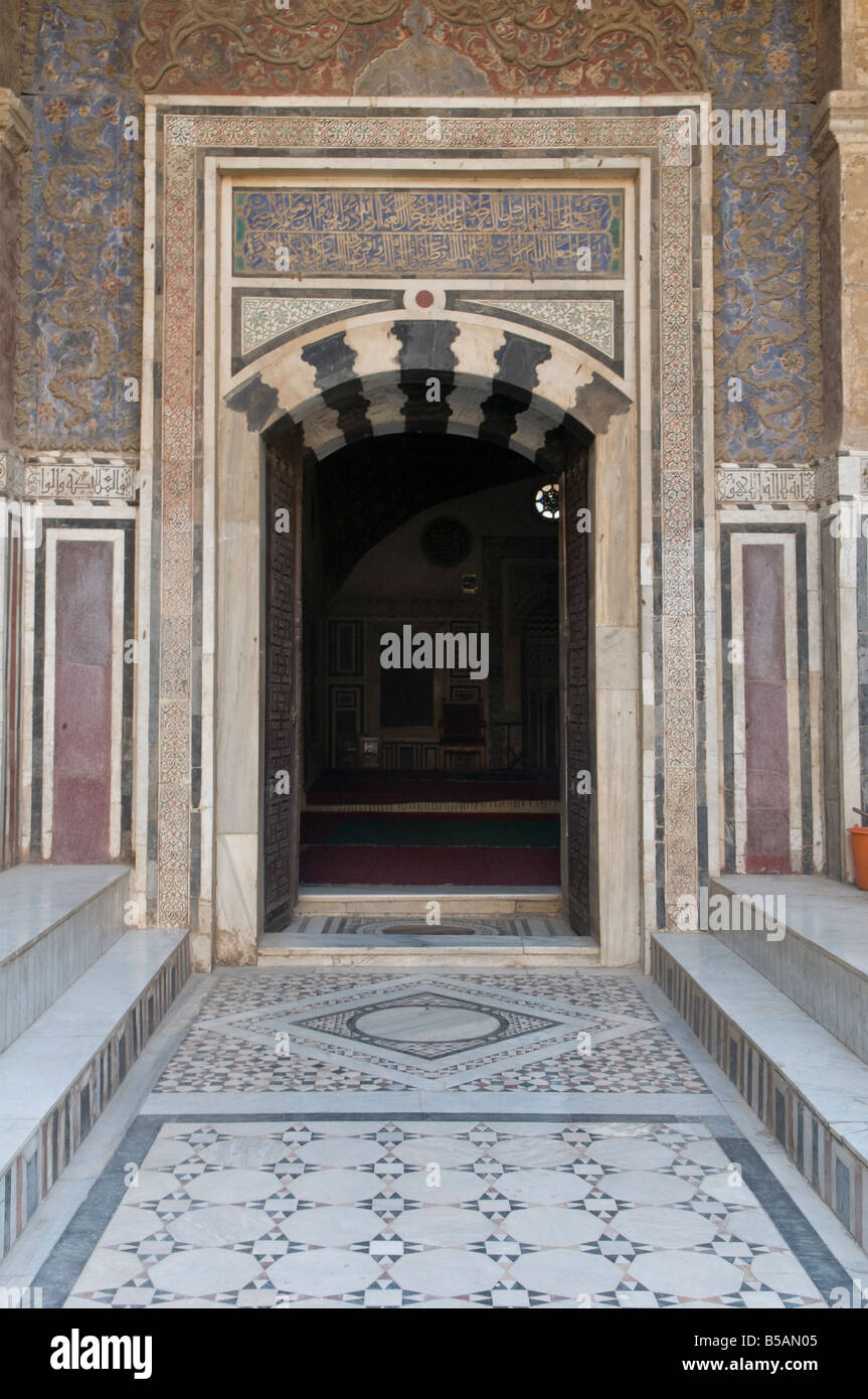 Arabic style mosque door in hi-res stock photography and images - Alamy