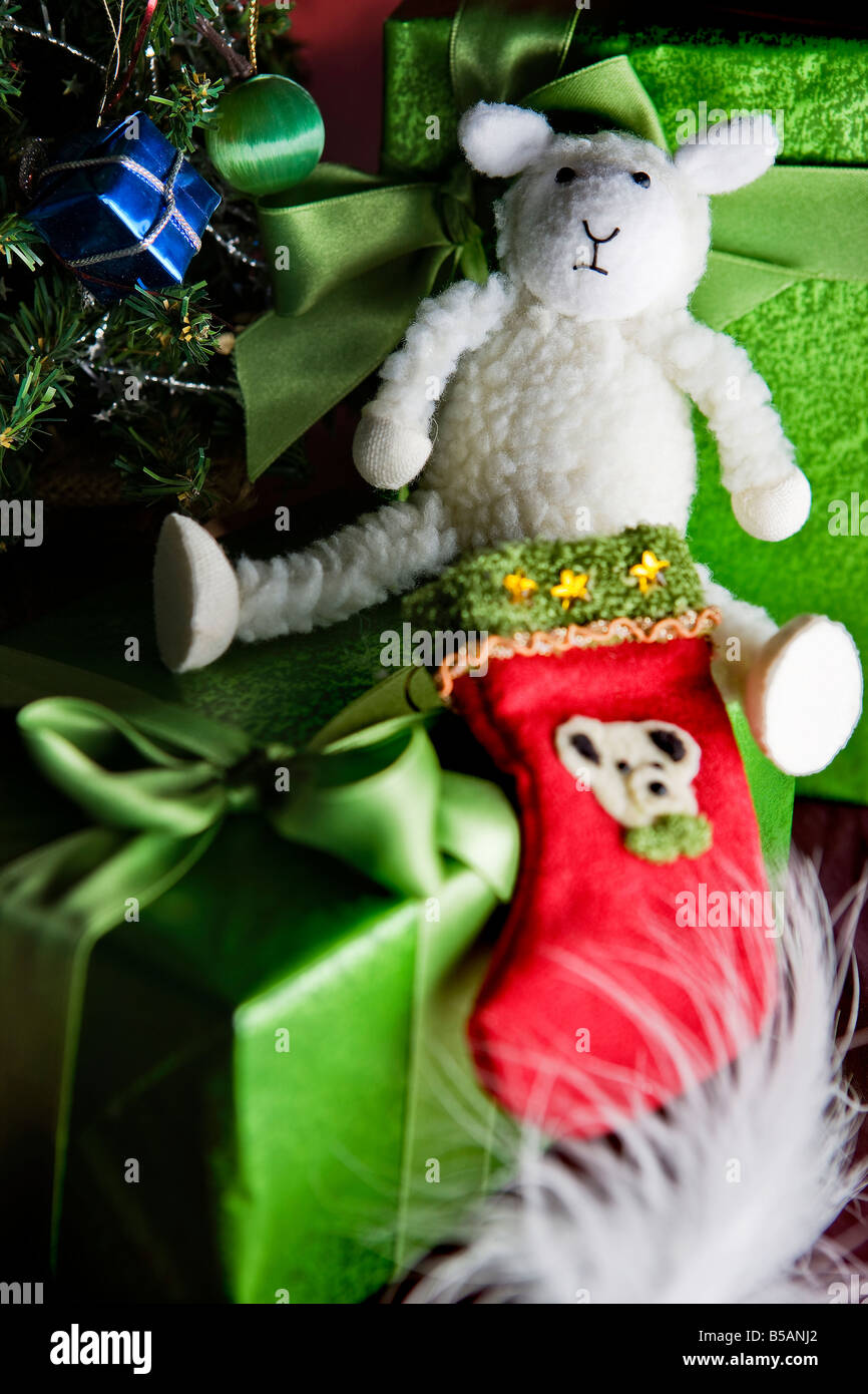 Sheep christmas hi-res stock photography and images - Alamy
