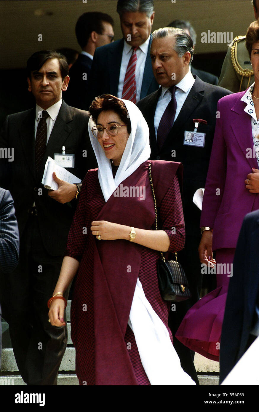 Pakistan benazir bhutto hi-res stock photography and images - Alamy