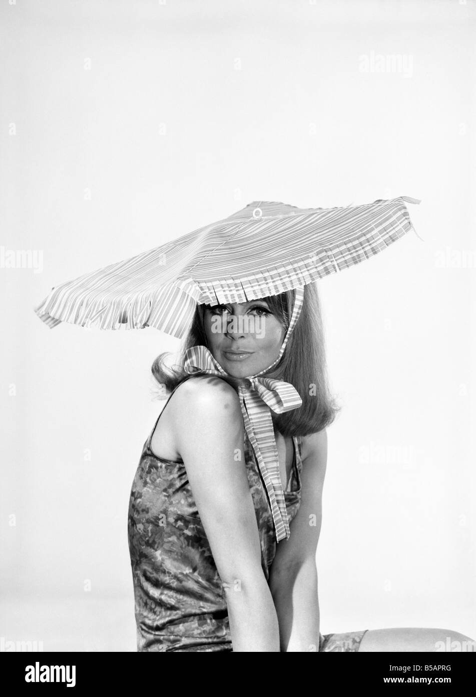 Clothing: Fashion: Hats. Woman wearing kite hat. Model: Marilyn ...
