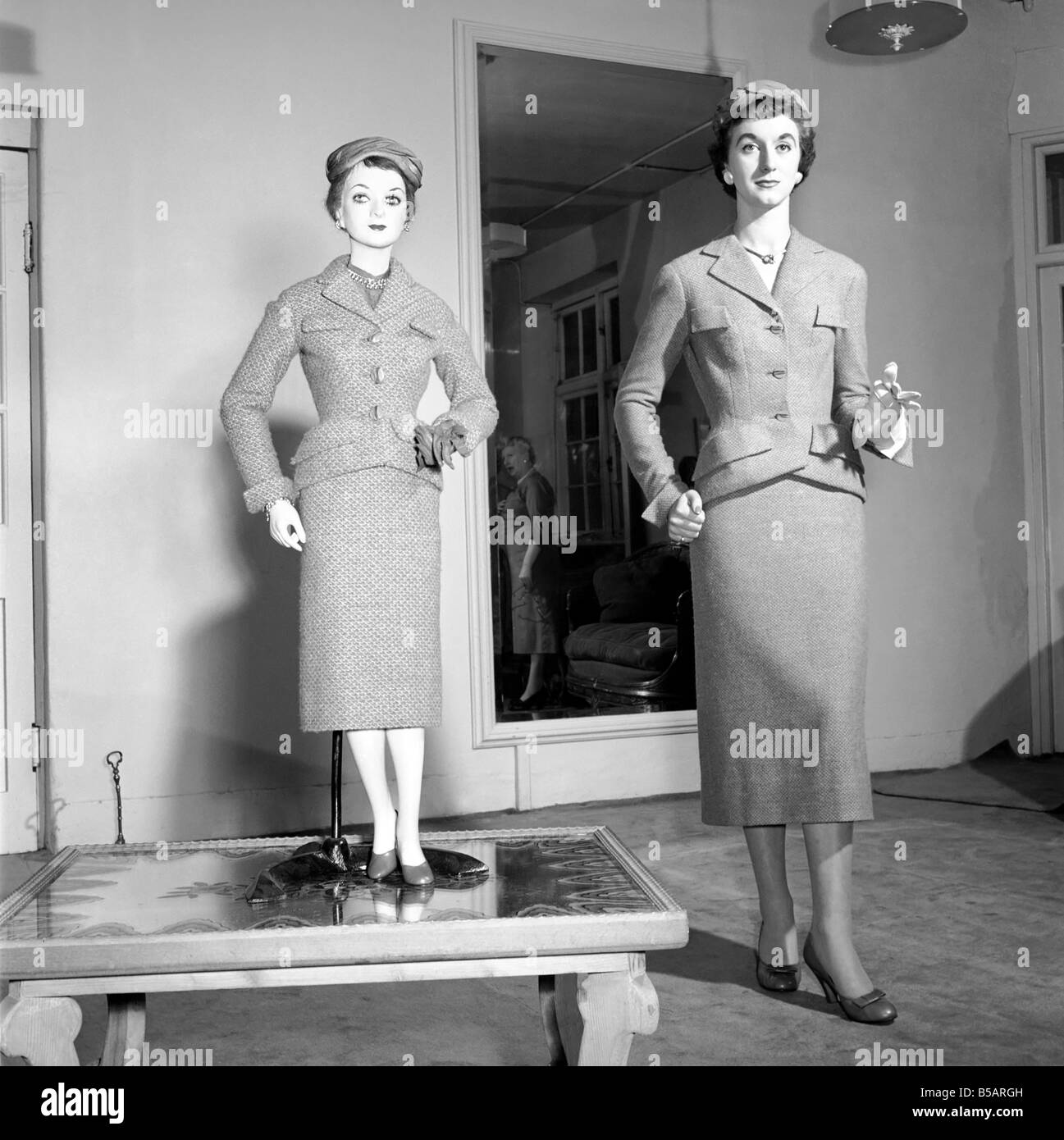 Clothing Fashions 1954: Mannequin modelling the latest twin set. 1954 ...