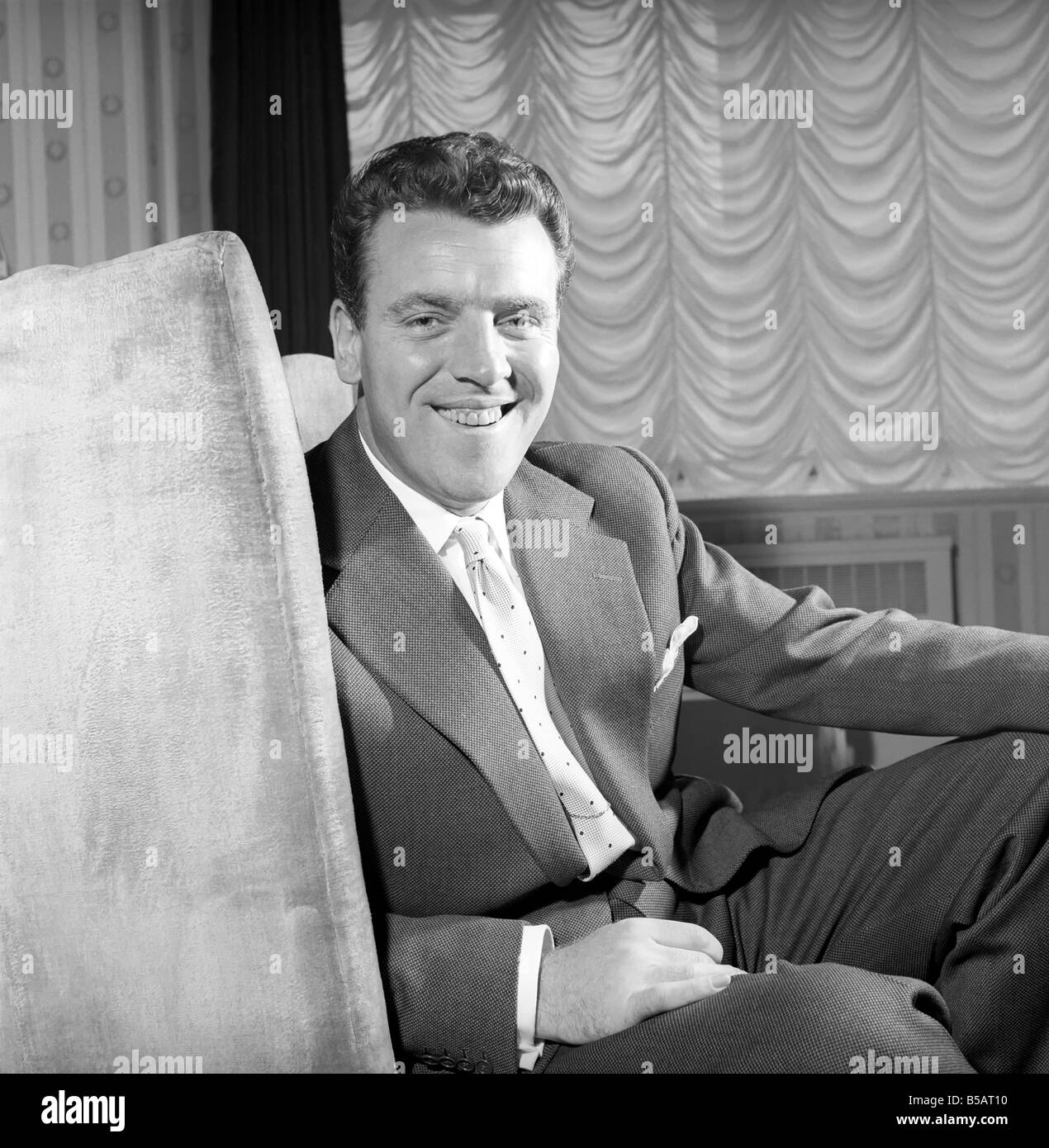 TV presenter Eamon Andrews. 1957 A255-002 Stock Photo - Alamy
