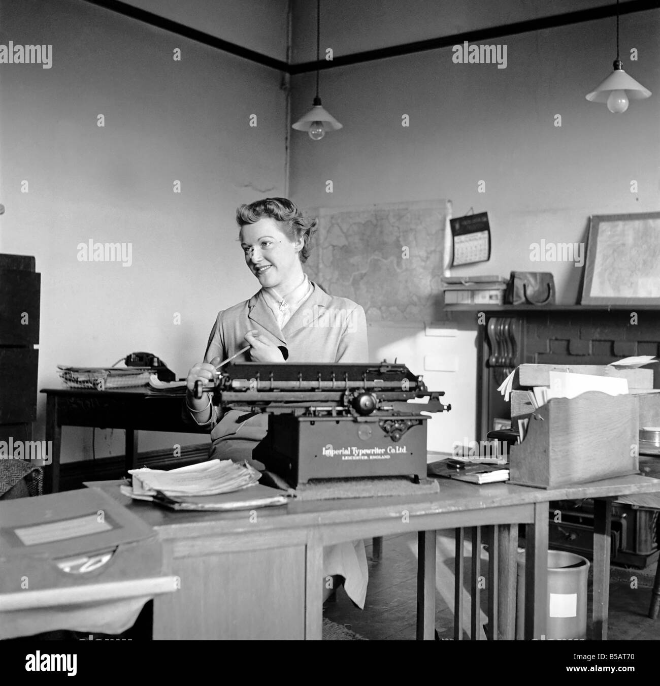1950s office hi-res stock photography and images - Alamy