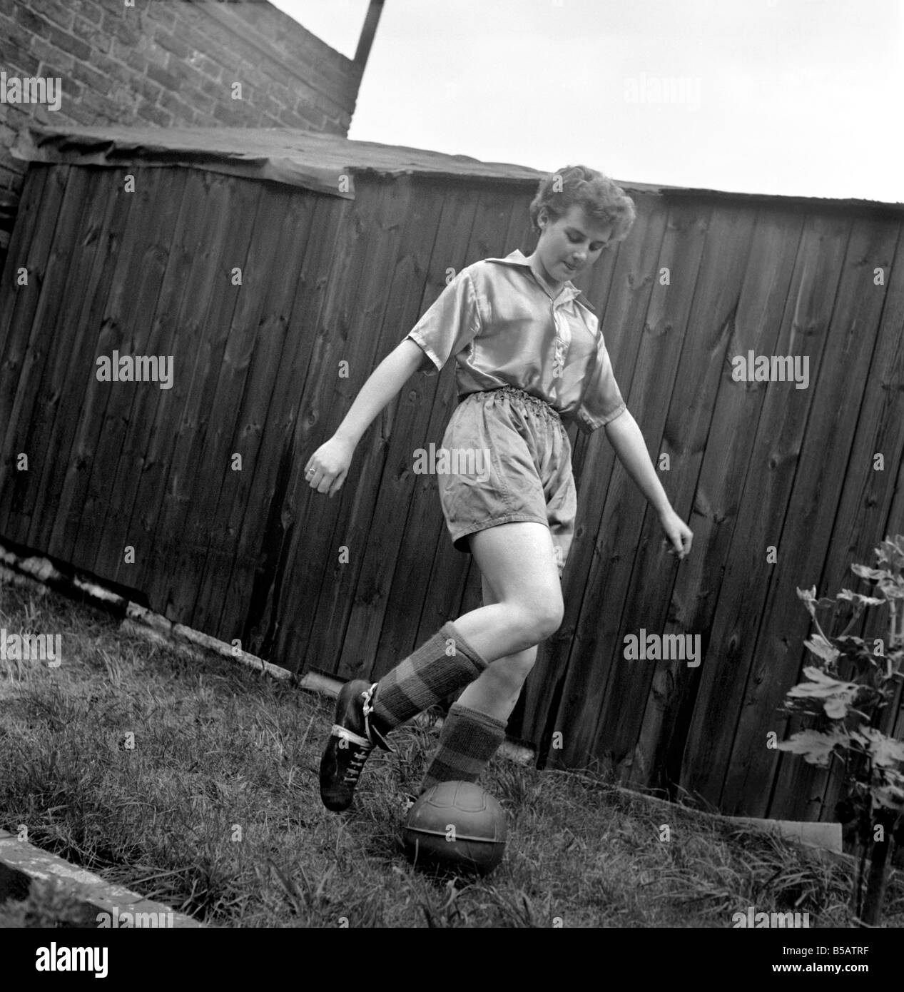 1950s soccer hi-res stock photography and images - Alamy