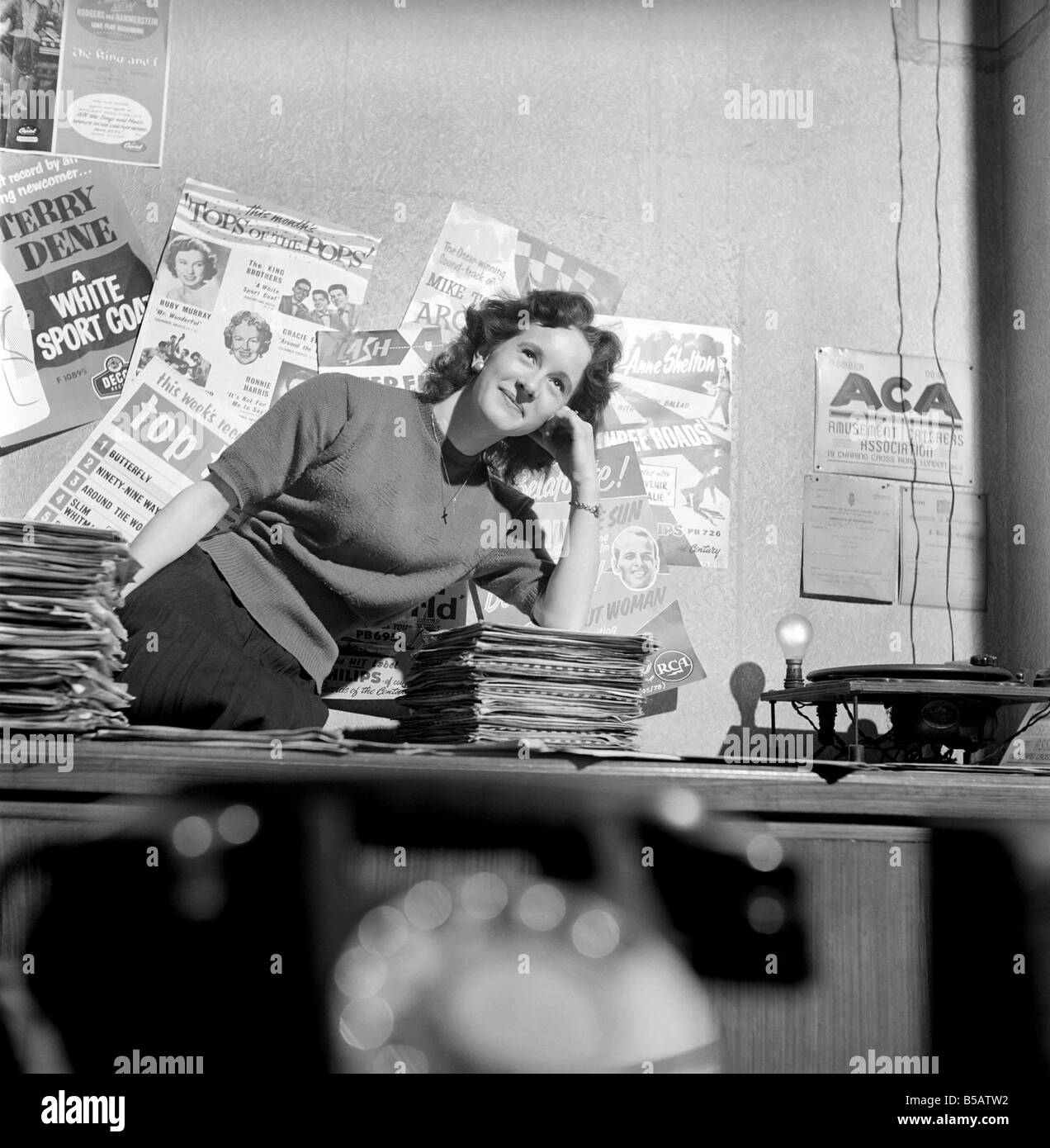 Juke box 1950s hi-res stock photography and images - Alamy