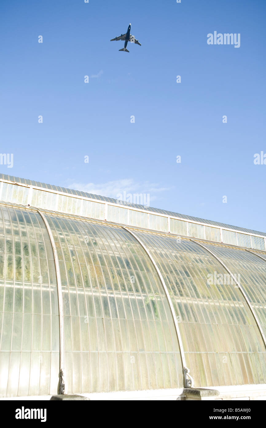 Plane greenhouse hi-res stock photography and images - Alamy