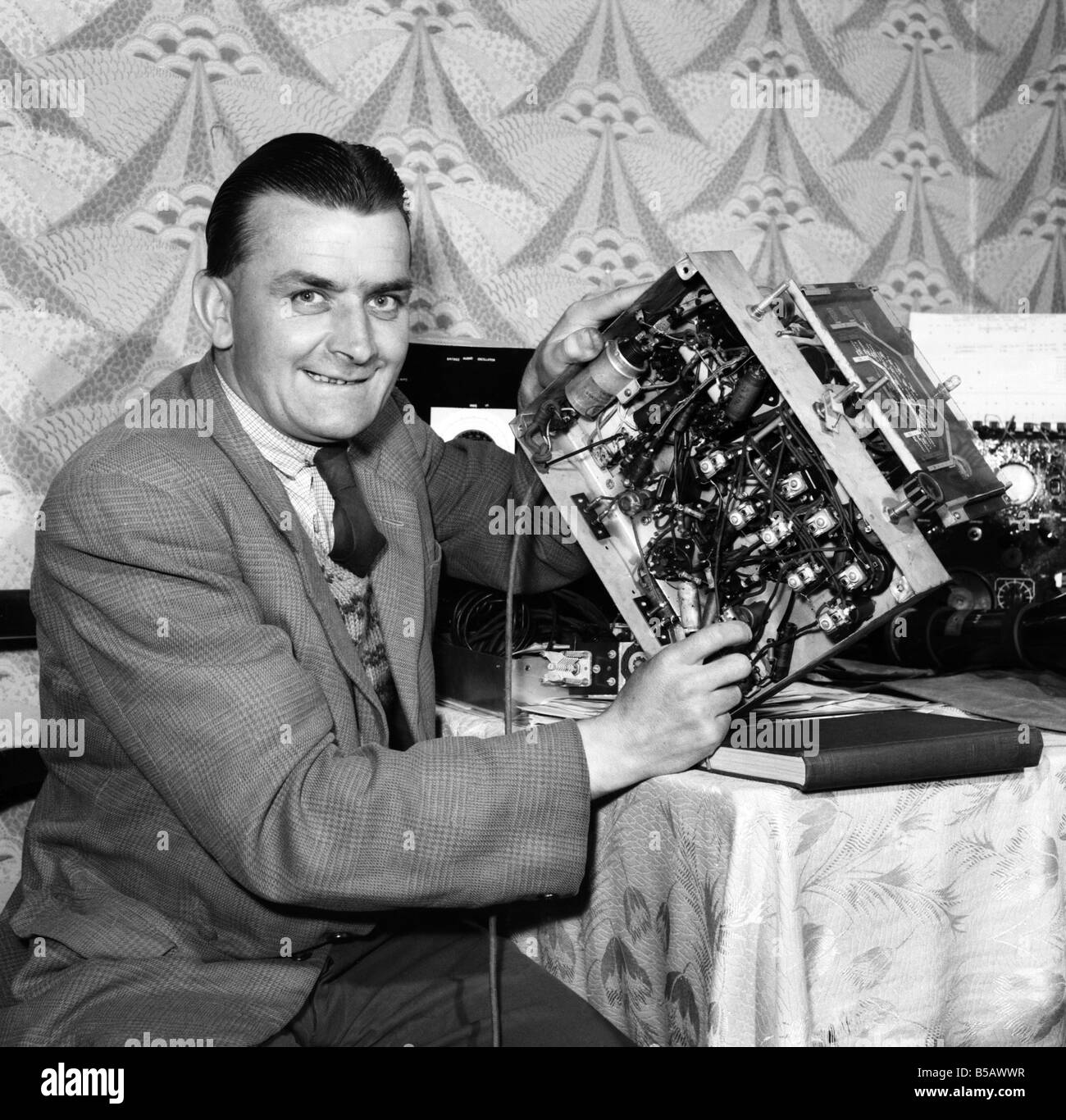 1950s hospital building hi-res stock photography and images - Alamy