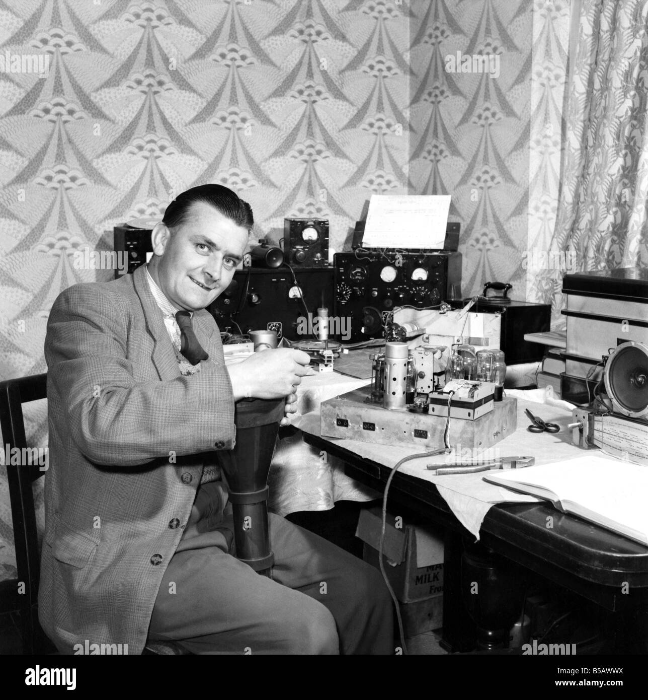 1950s hospital building hi-res stock photography and images - Alamy