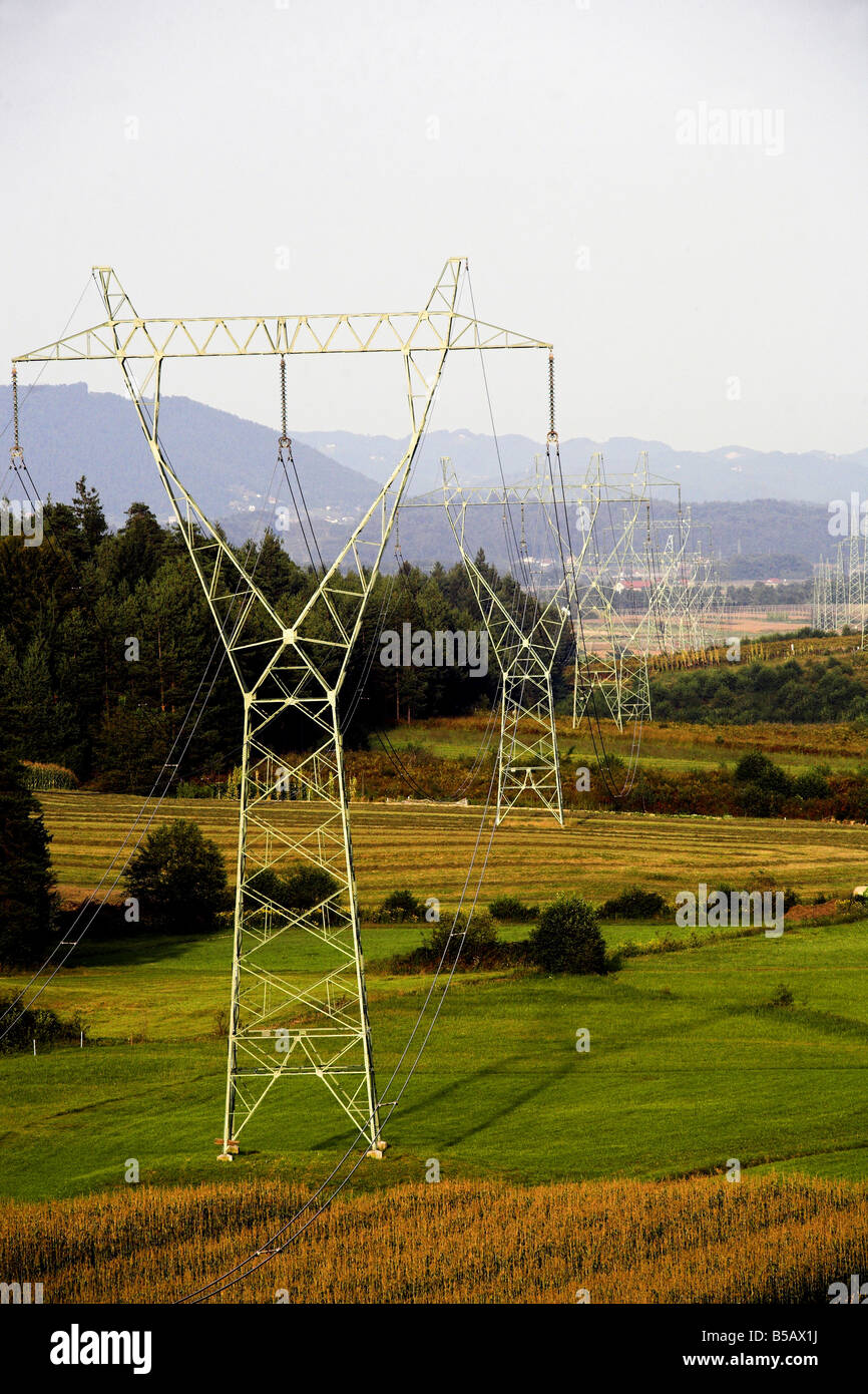 Electricity transmission line hi-res stock photography and images - Alamy