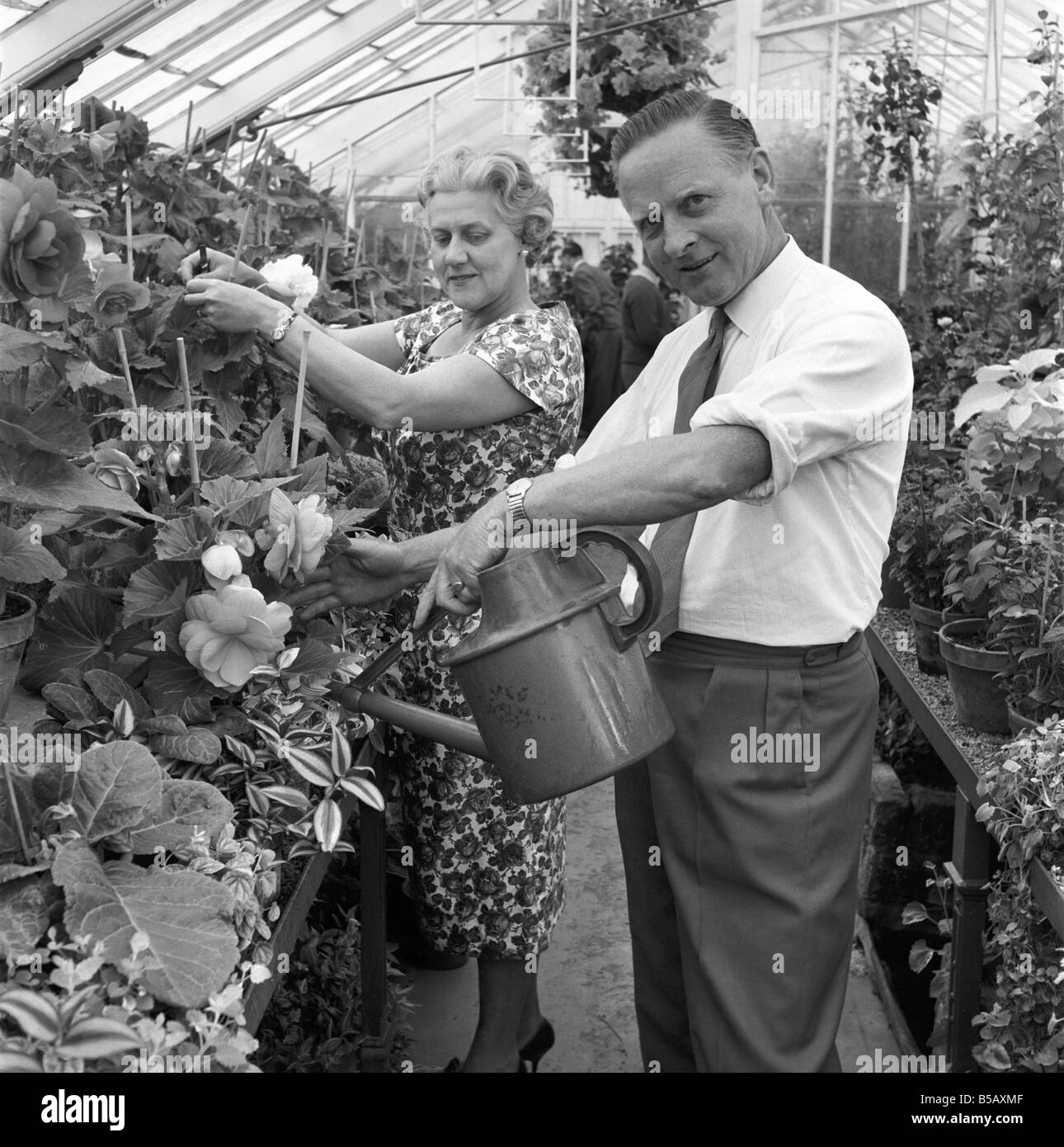 TV Gardener Percy Thrower - seen here at home. 1966 A968-006 Stock ...