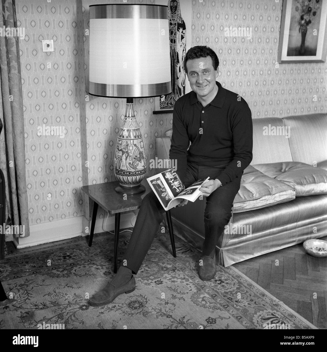 Patrick mcnee hi-res stock photography and images - Alamy