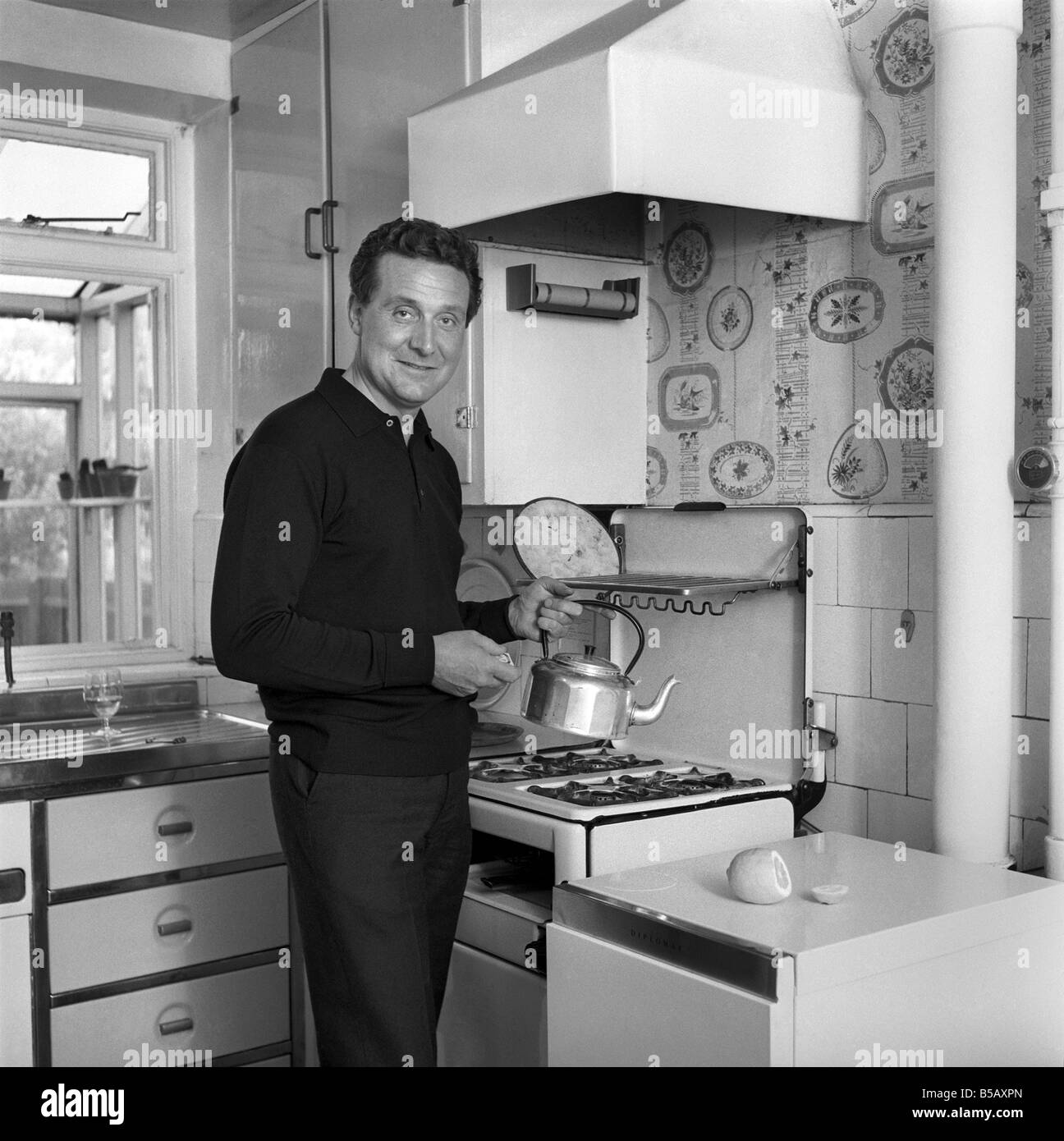 Patrick mcnee hi-res stock photography and images - Alamy