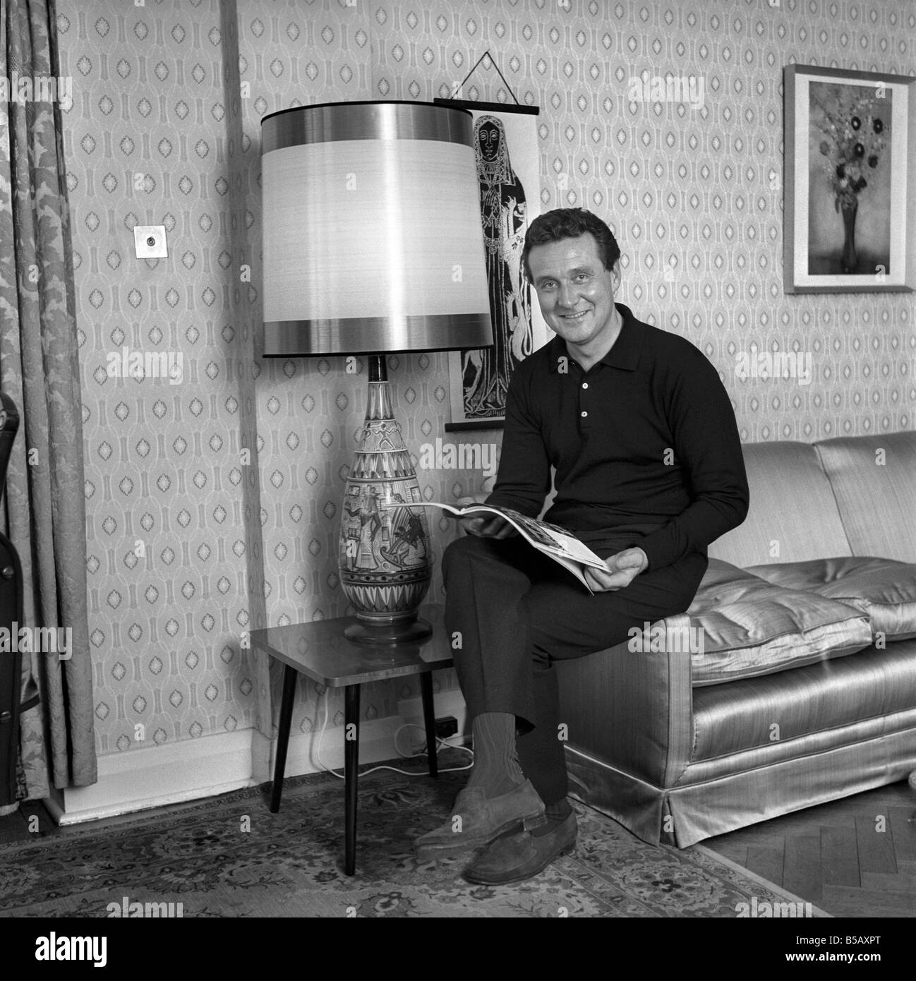 Patrick Mcnee High Resolution Stock Photography and Images - Alamy
