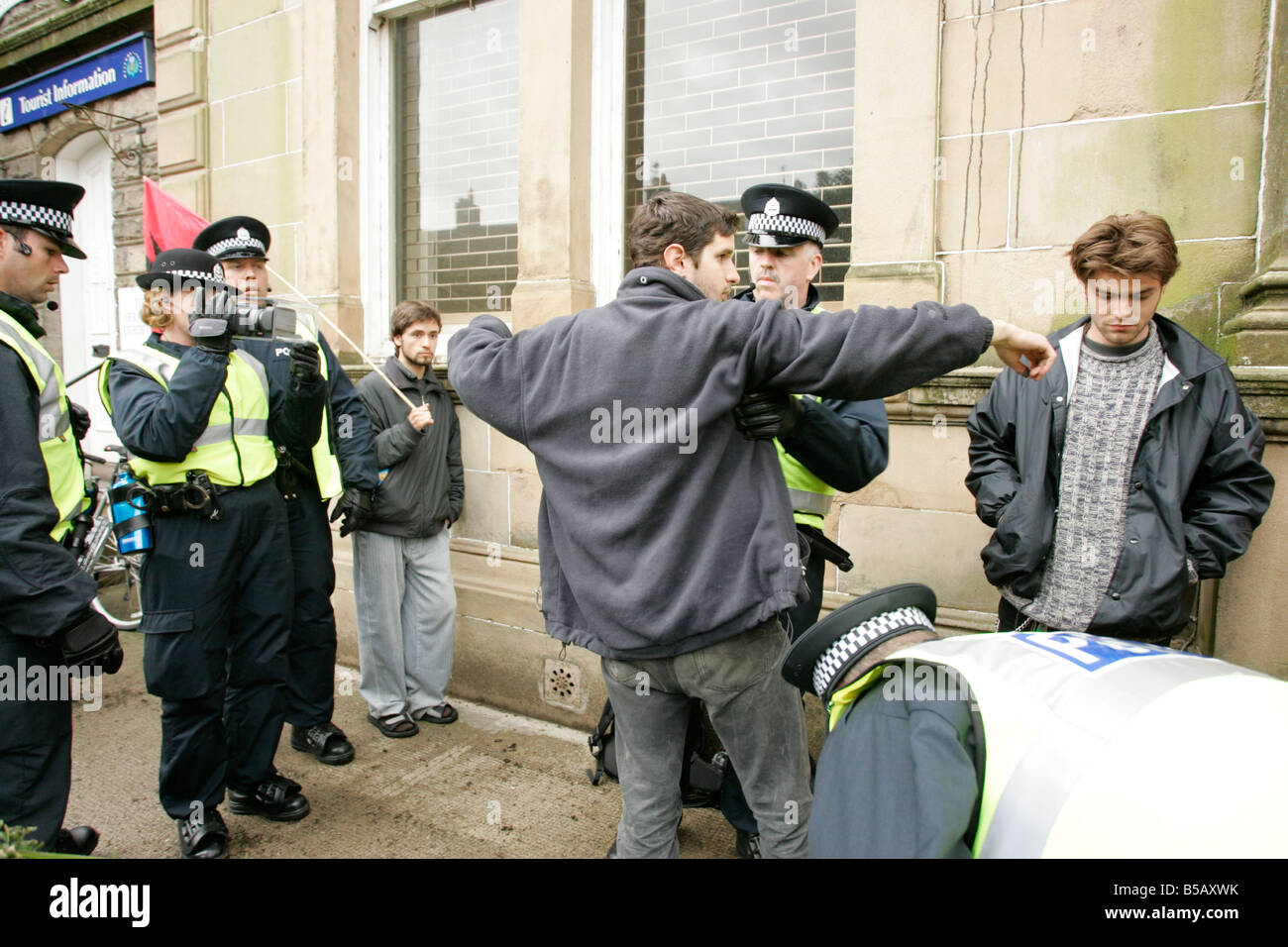Stop And Search Uk Stock Photos & Stop And Search Uk Stock Images - Alamy