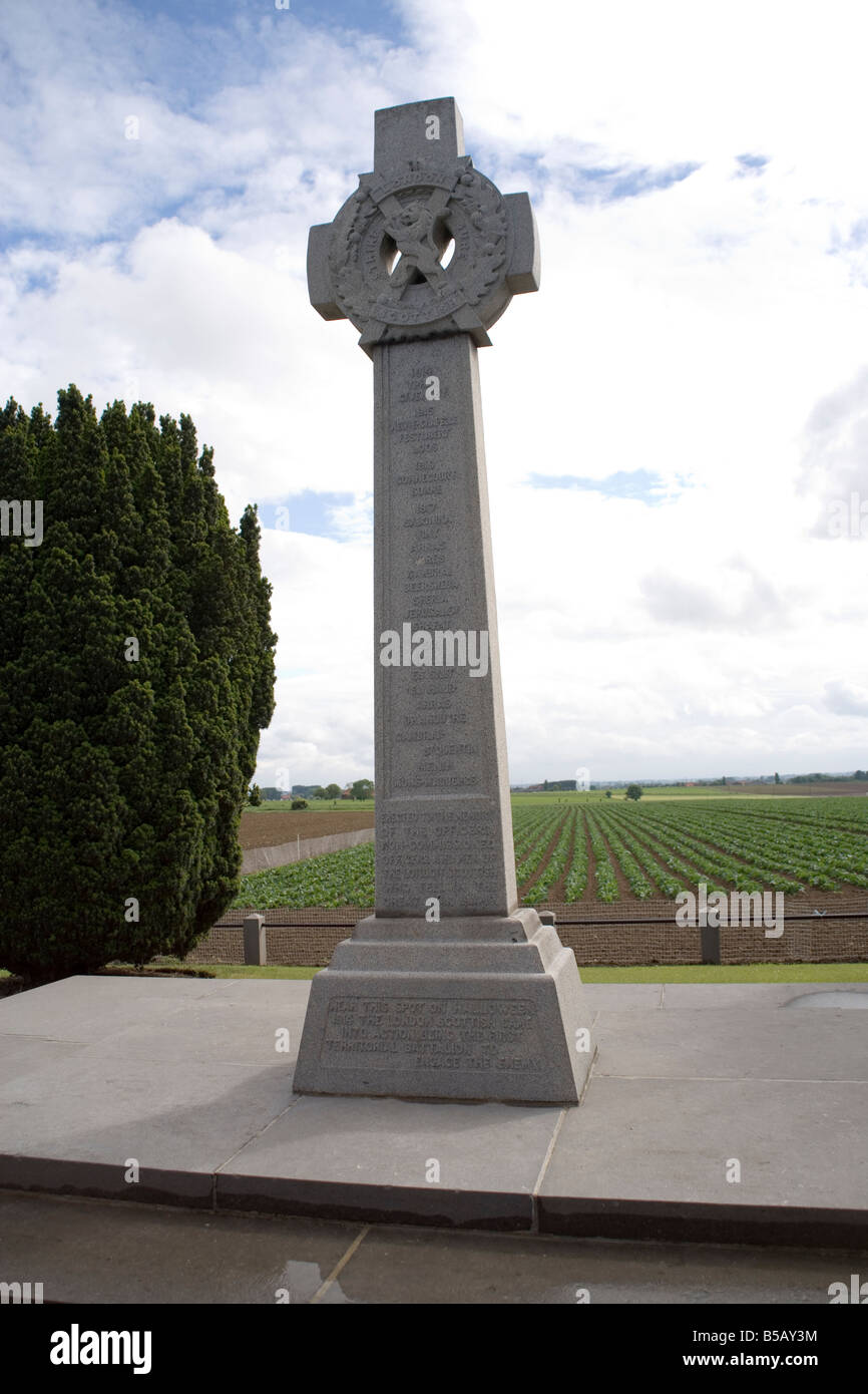 Memorial to the London Scottish the first Territorial Battalion to ...