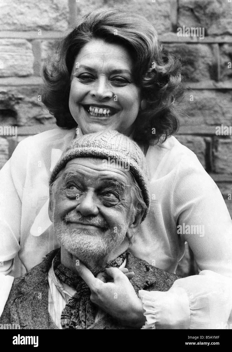 Compo-Bill Owen and the new women in his life Lily-Lynda Baron. P006190 ...