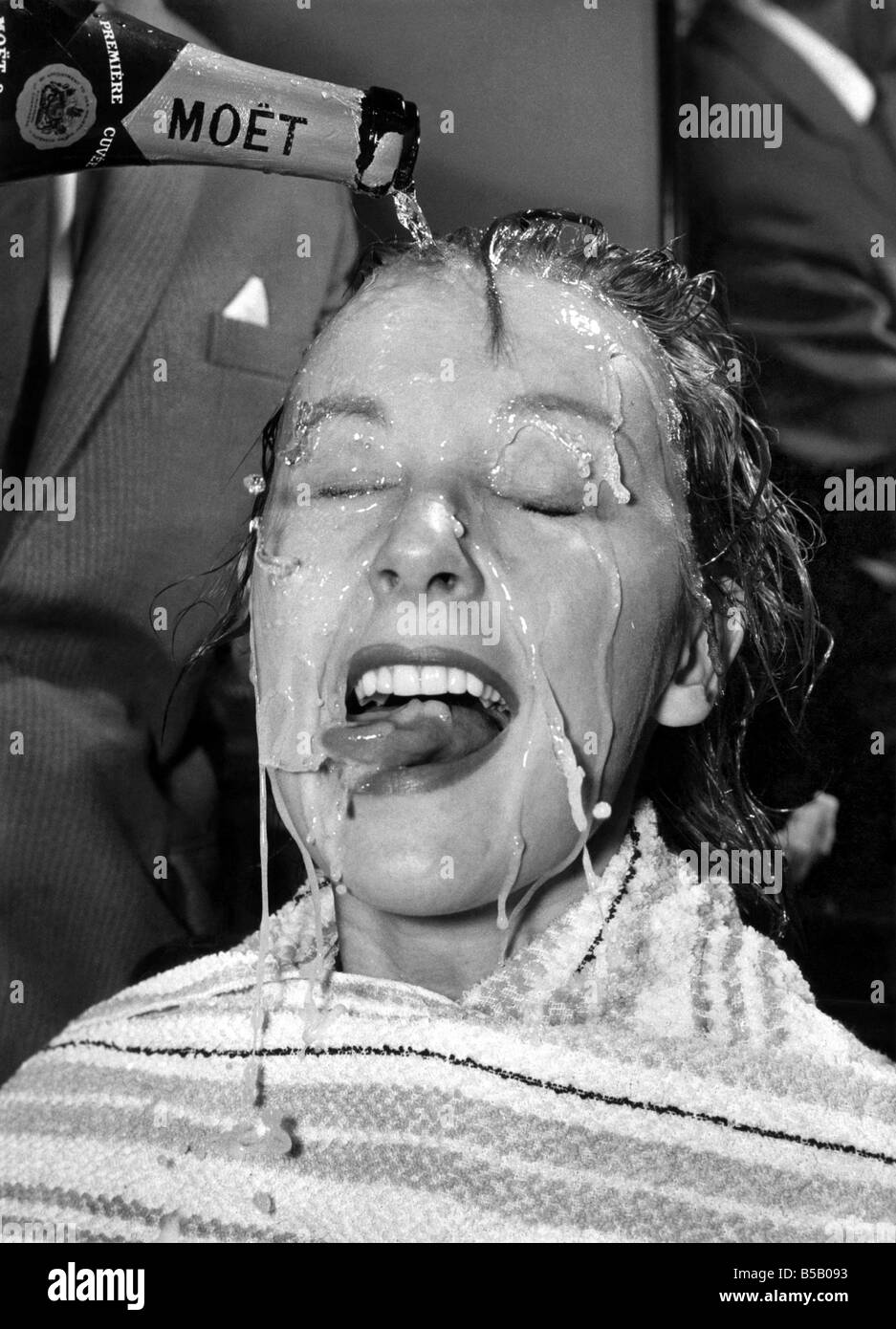 Meet in the street Black and White Stock Photos & Images - Alamy