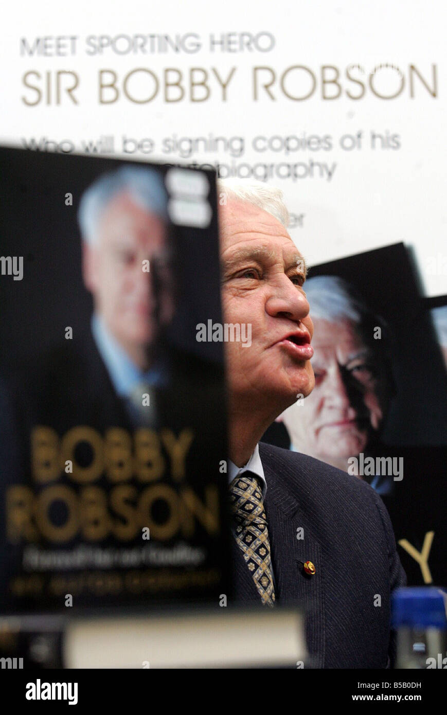 Lib Former Newcastle United boss Sir Bobby Robson Stock Photo - Alamy