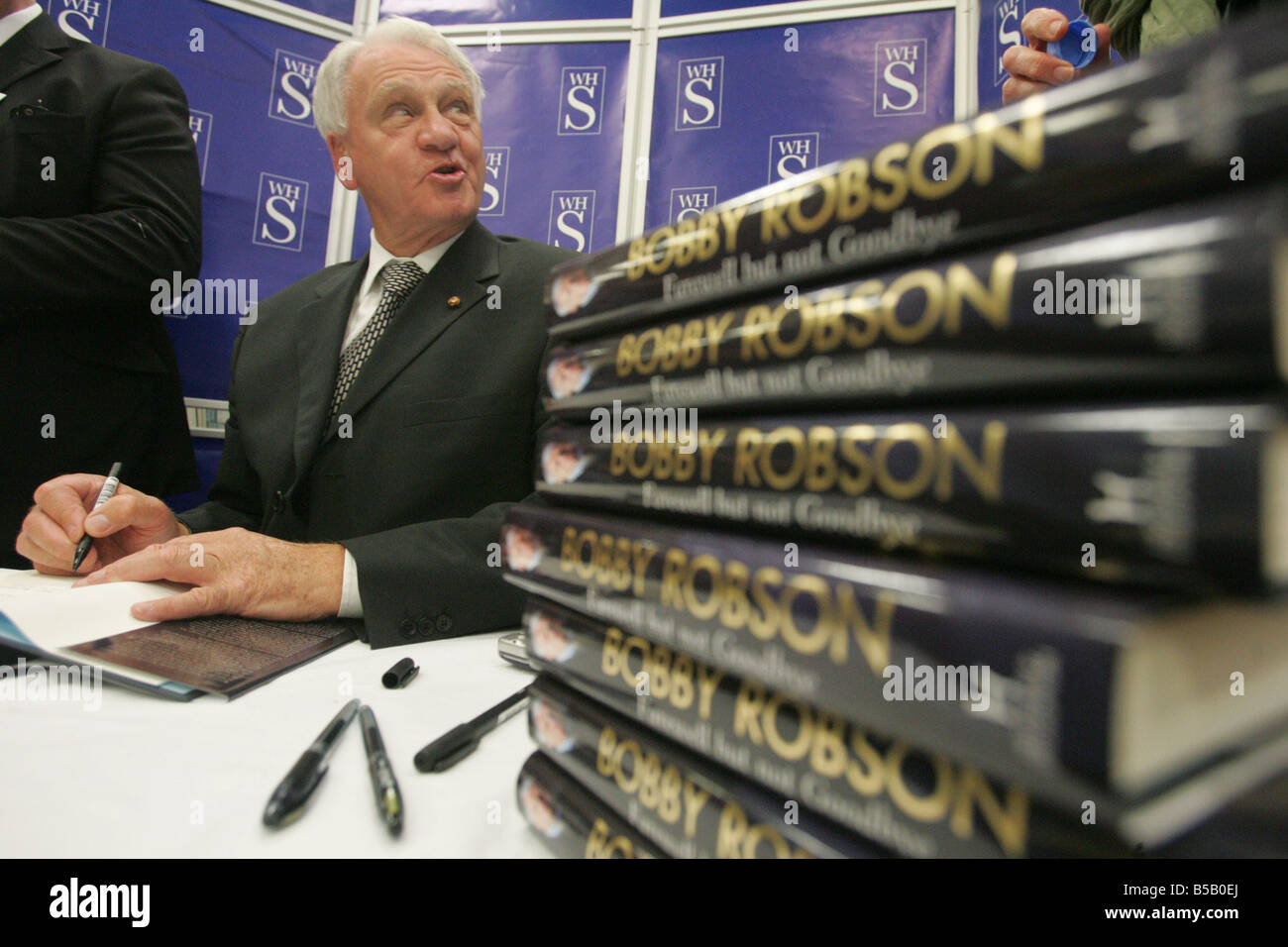 Lib Former Newcastle United boss Sir Bobby Robson Stock Photo - Alamy