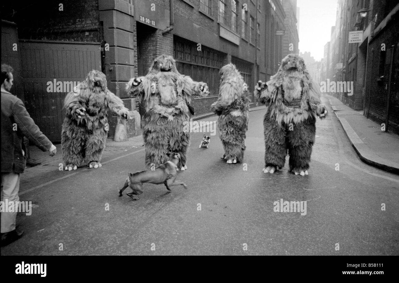 The Yeti Mark two - seven foot tall monsters with light eyes ...