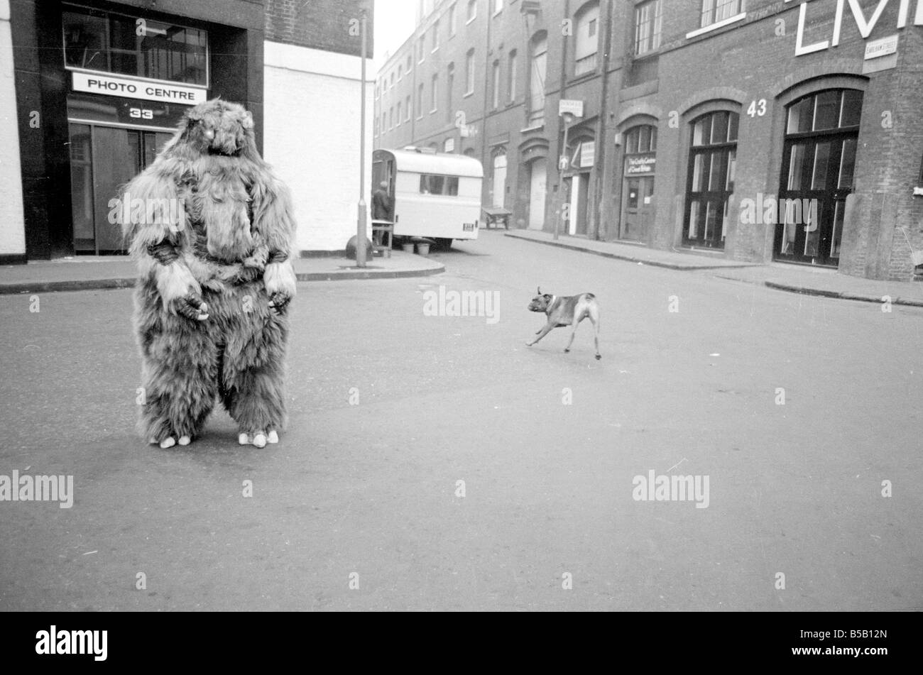 The Yeti Mark two - seven foot tall monsters with light eyes ...