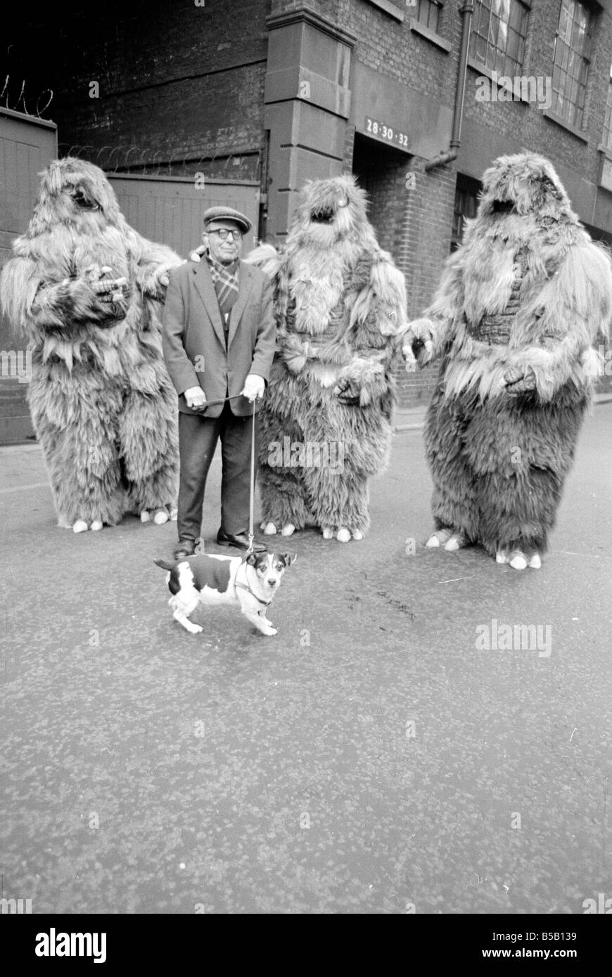 The Yeti Mark two - seven foot tall monsters with light eyes ...