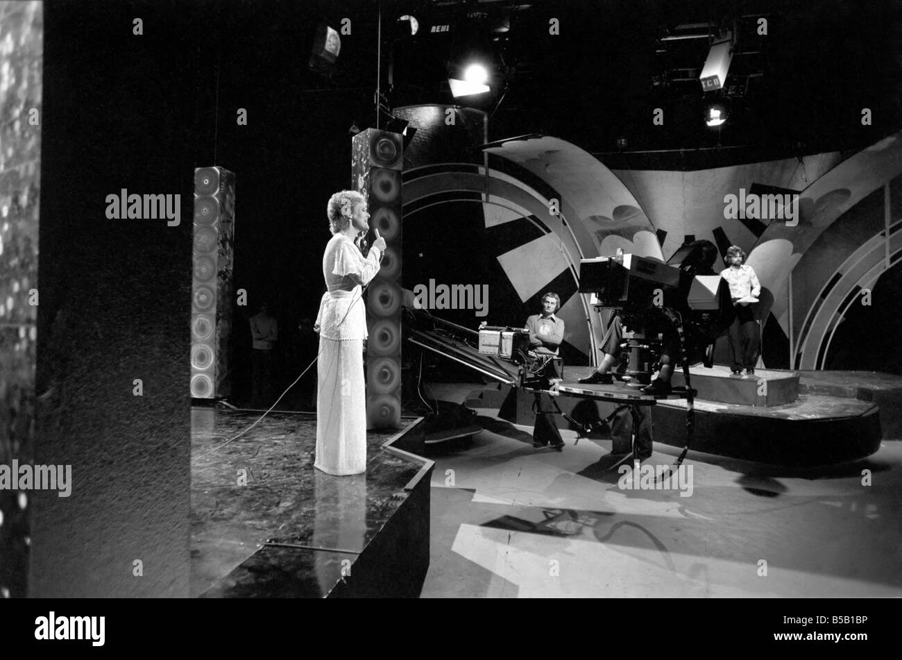 Top of the pops 1970s hi-res stock photography and images - Alamy