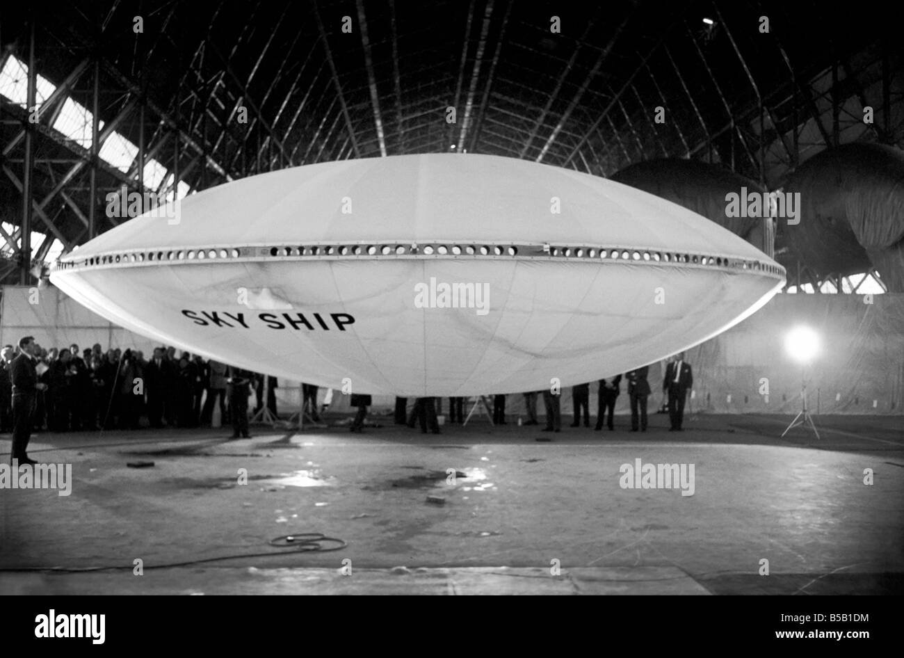 Very quietly, the worldÕs first flying Saucer, or Skyship as its ...
