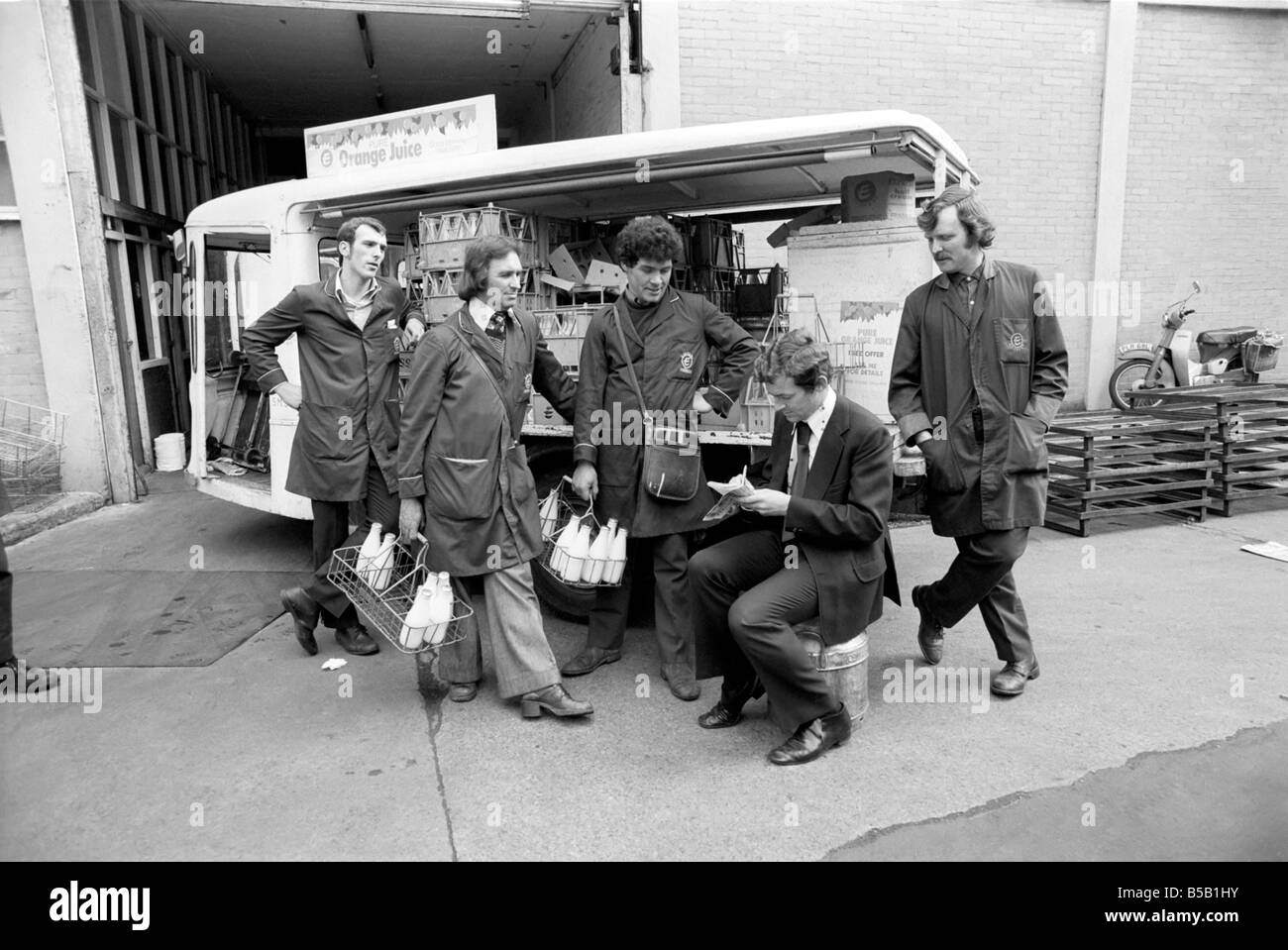 Milkman 1970s hi-res stock photography and images - Alamy