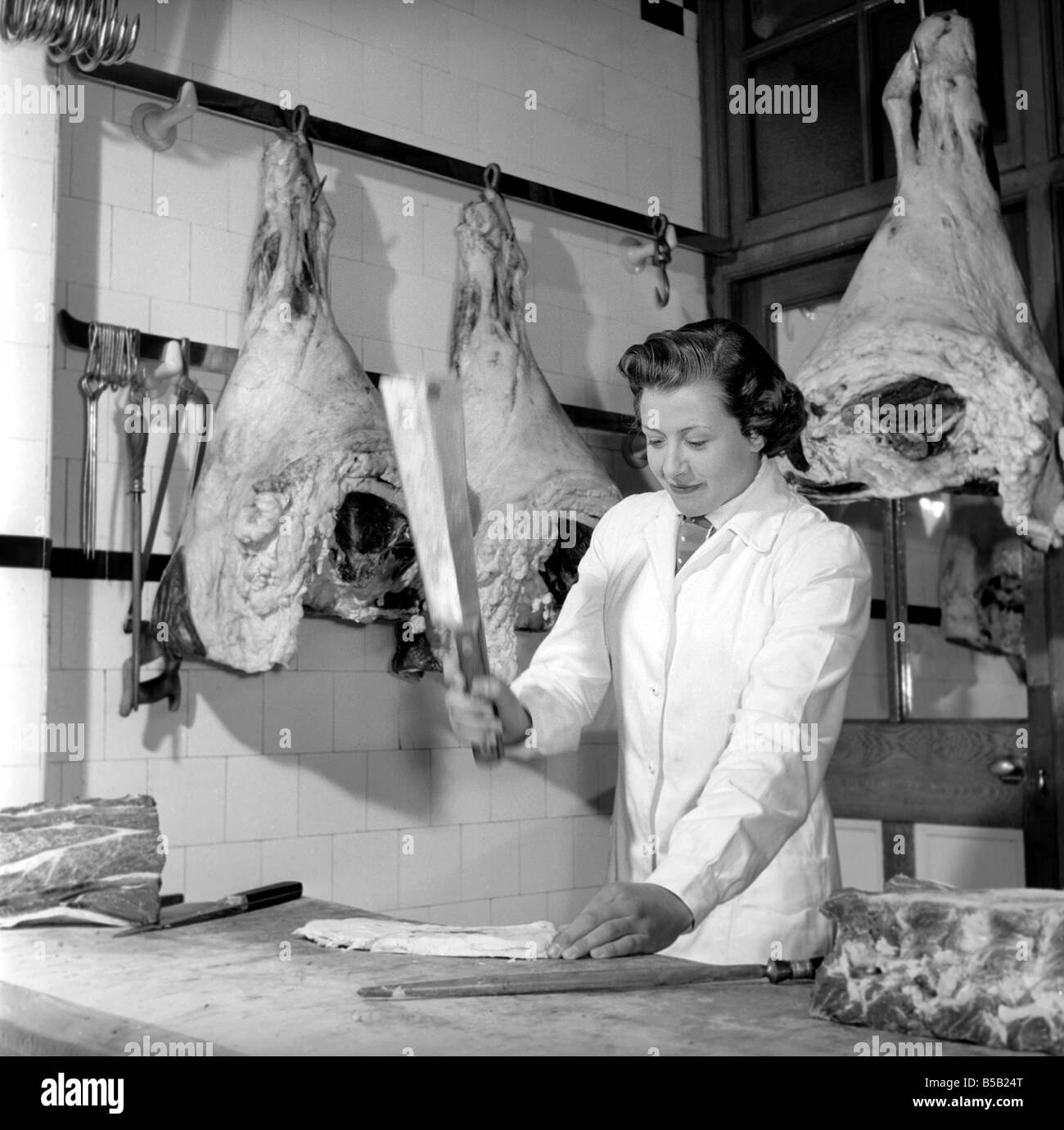 1950s woman food hi-res stock photography and images - Alamy