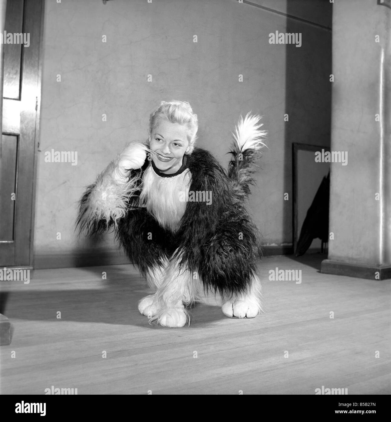 Pantomime cat: Actress Jeanie Craig as Tommy the cat in Dick ...