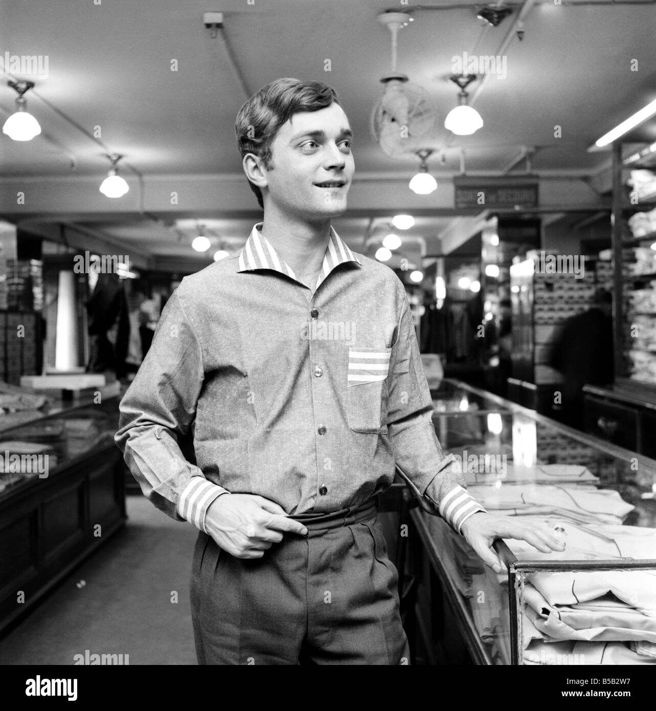 1960s paris hi-res stock photography and images - Alamy