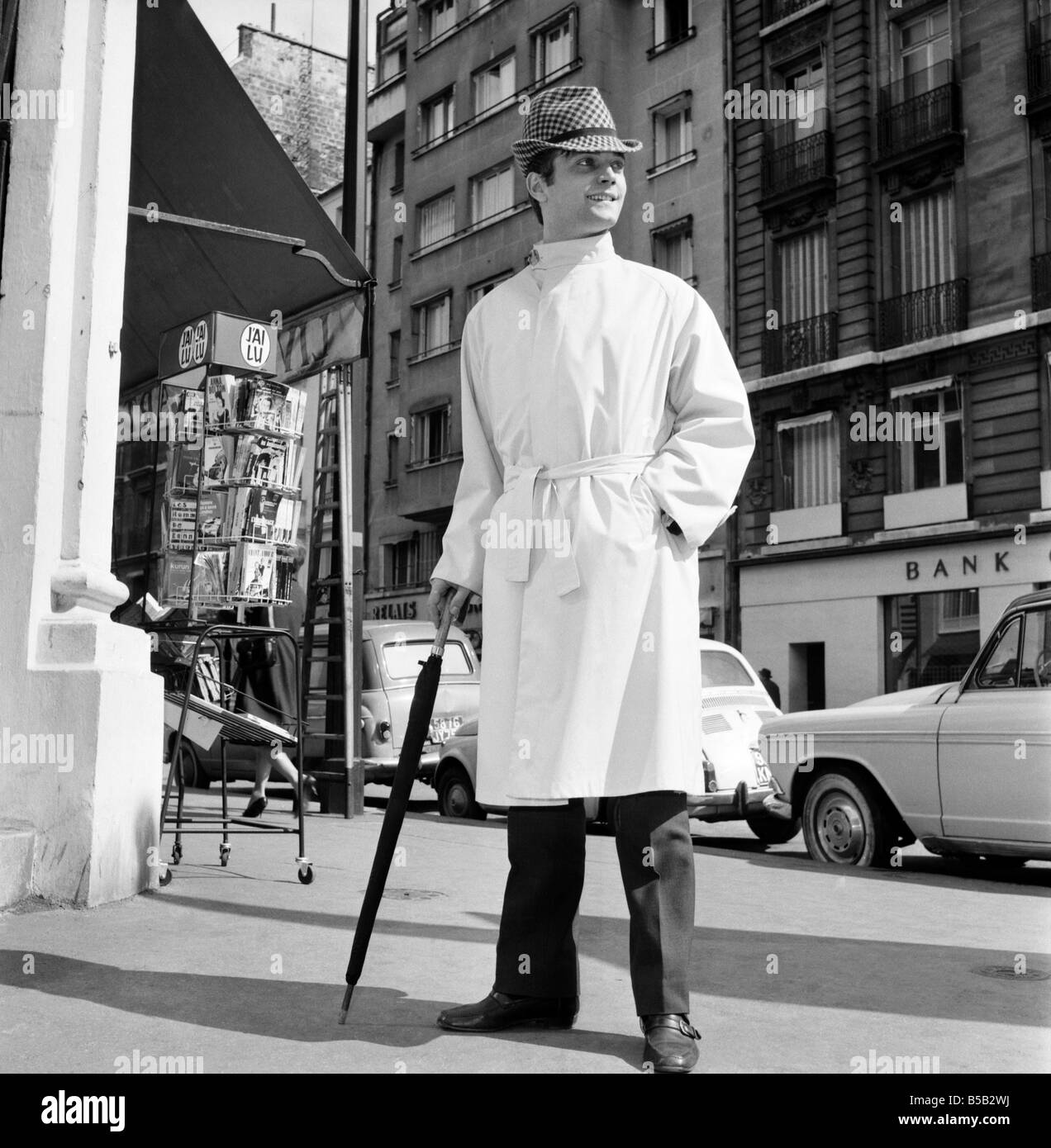 Men modelling the latest 1963 menswear design's in the streets of Paris ...