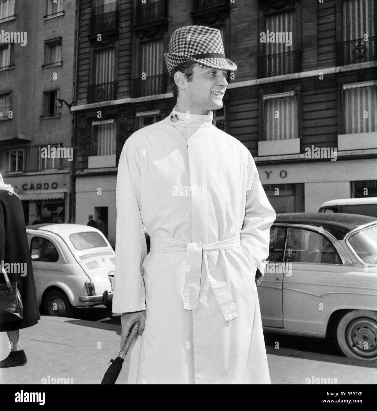 Men modelling the latest 1963 menswear design's in the streets of Paris ...