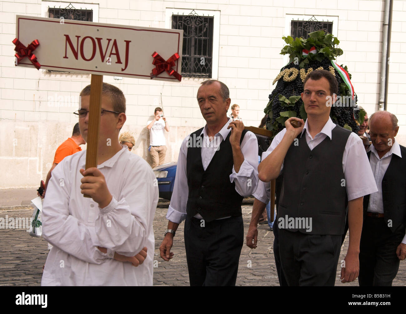 Procession, traditional folk costume, Budapest Wine Festival, Hungary ...