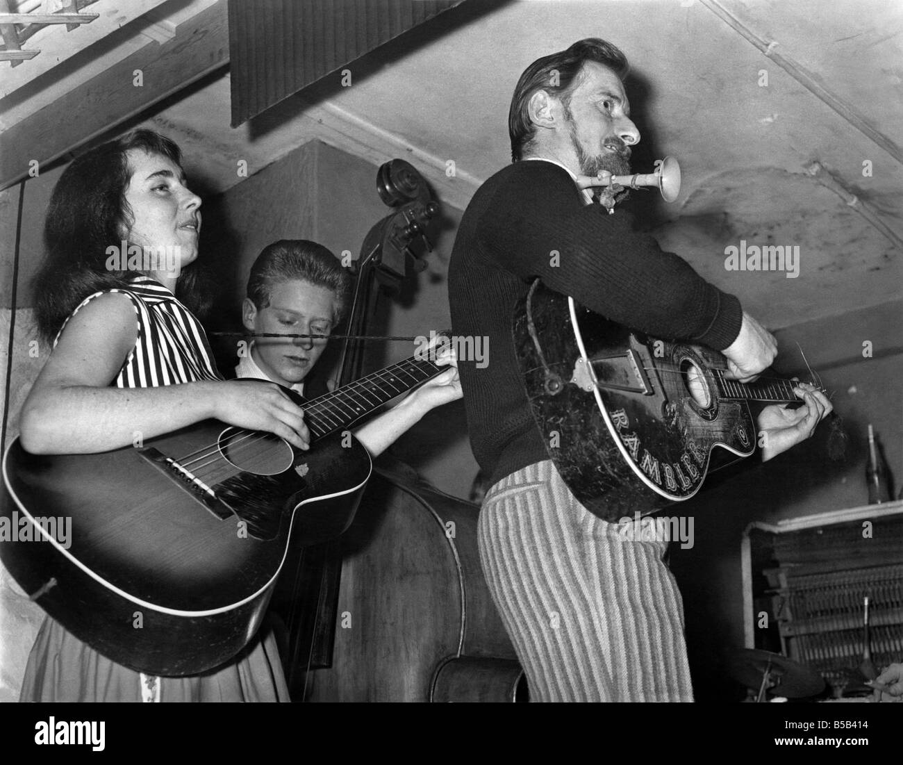 Skiffle band Black and White Stock Photos & Images - Alamy